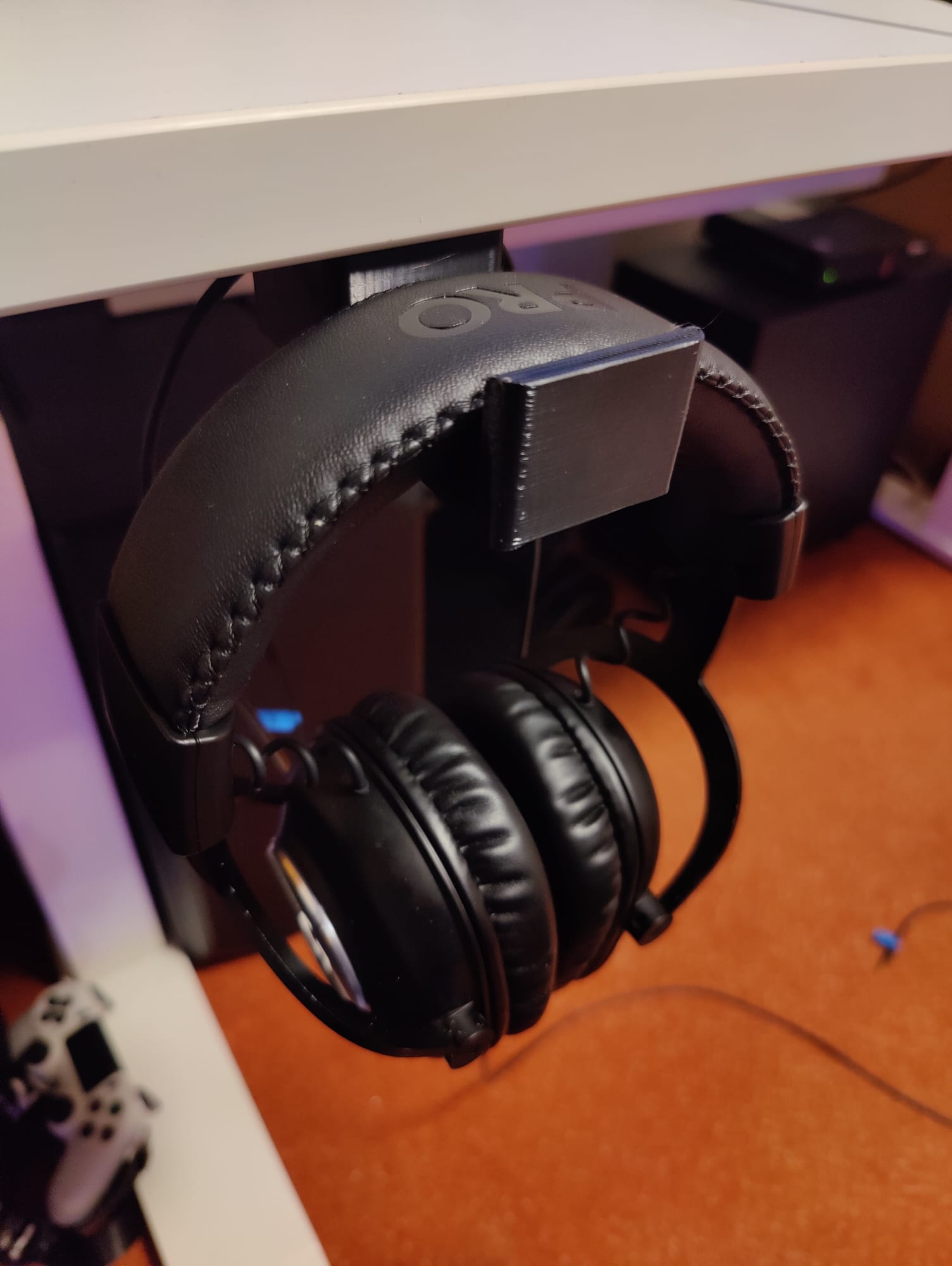 Universale Headset Holder | Logitech G PRO X by L3onh | Download free ...