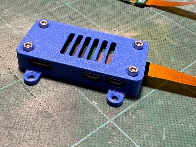 Raspberry Pi Zero 2W case and rotating camera stand by Adamow ...