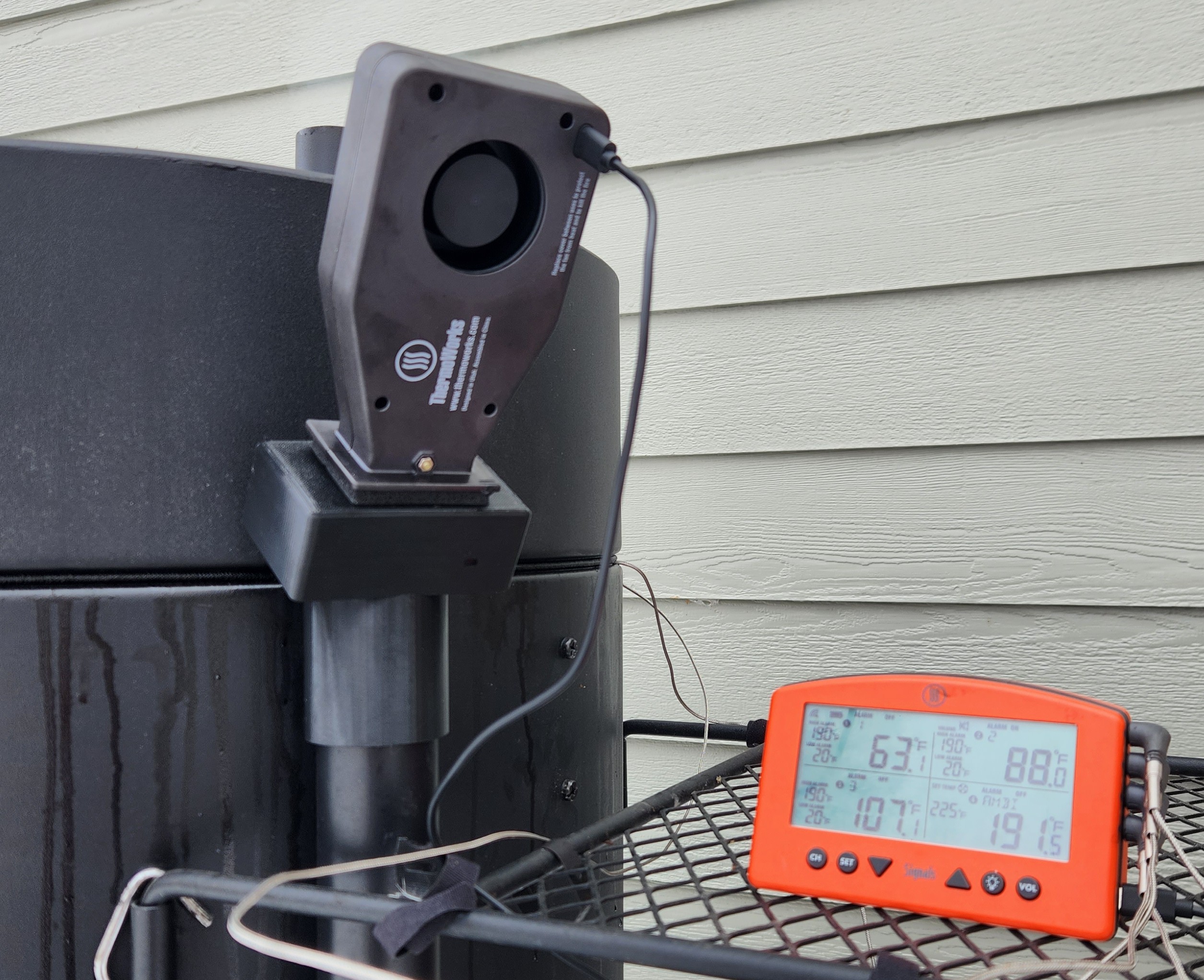 ThermoWorks Billows Fan Adapter for Oklahoma Joe Bronco Drum Smoker by ...
