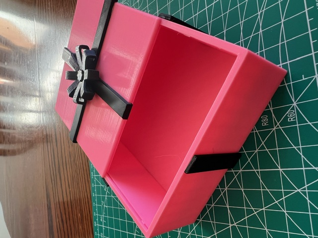Gift Box w/ Sliding Lid by cbaileyhp | Download free STL model ...
