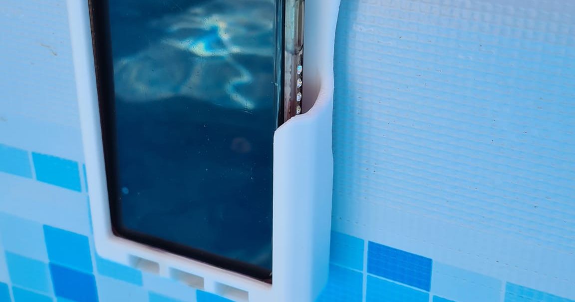 Pool Phone Holder for S20 with case by Onkel Y | Download free STL ...