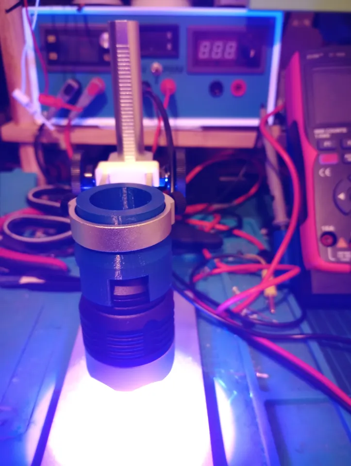 UV Lamp holder by Craigipus McKegipus | Download free STL model ...