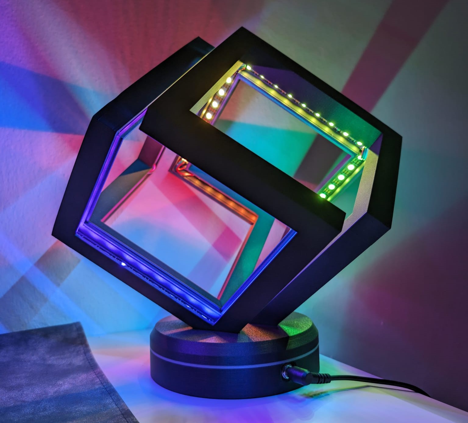 Infinity Cube Light Flat Electronic Base von TestoMane | Kostenloses ...