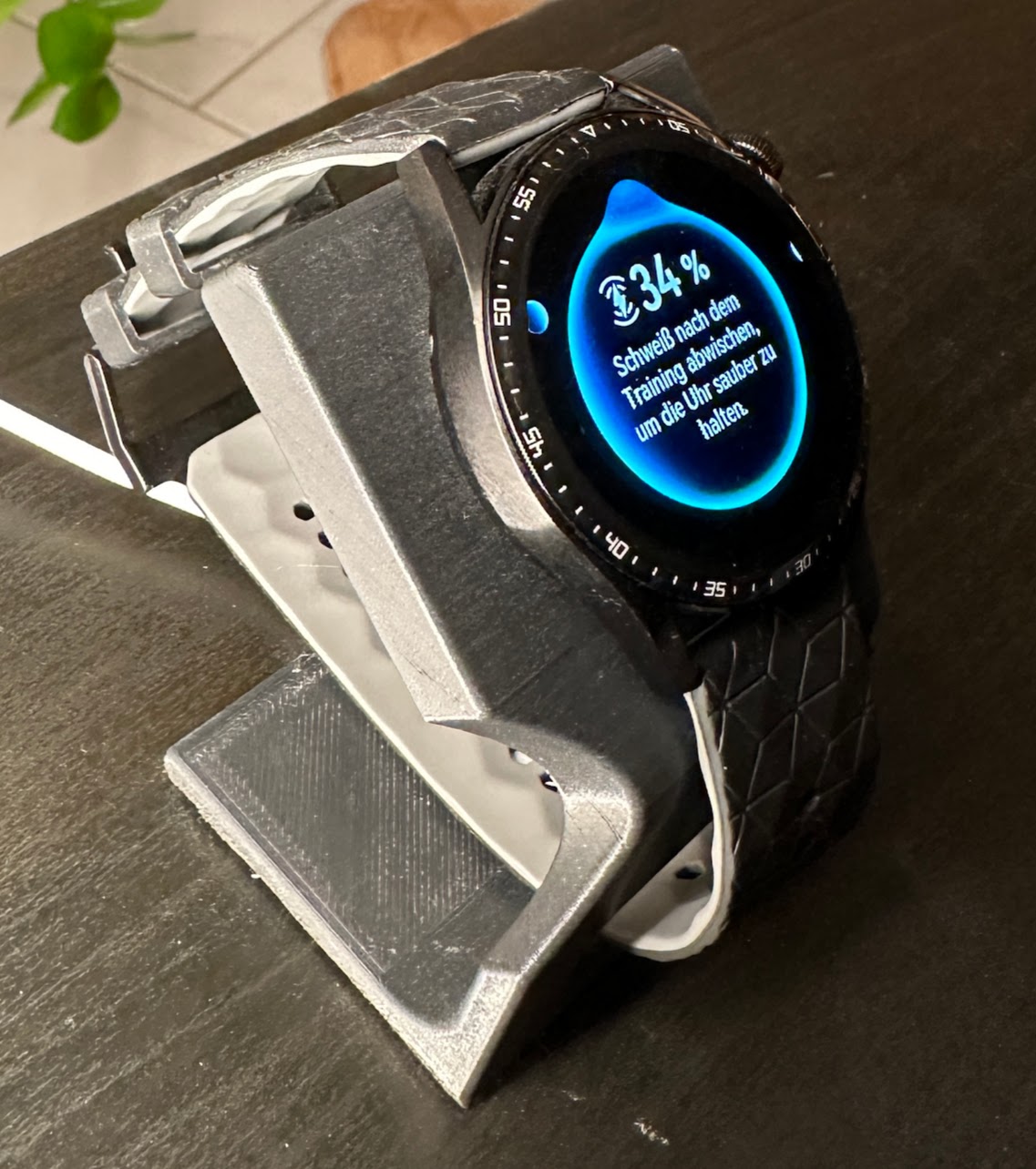 HUAWEI Watch GT 3 Ladeständer by Michael Gmür | Download free STL model ...