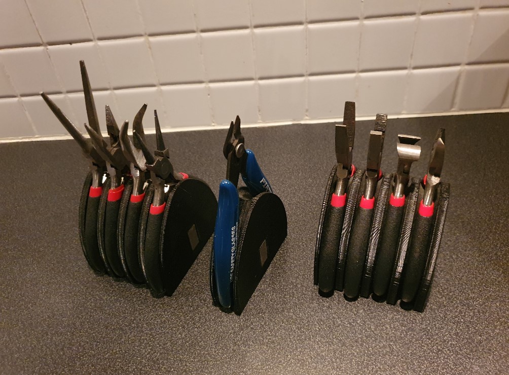 Desktop Stand for Pliers by dgibson.pmp | Download free STL model ...