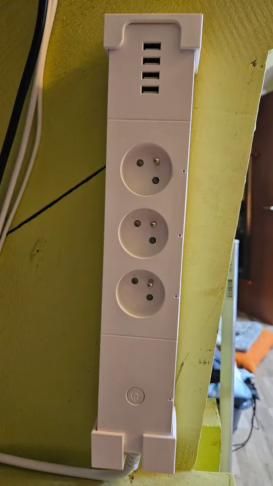 Lidl Silvercrest Powerstrip Wall Mount by Yorrit Belmans | Download ...