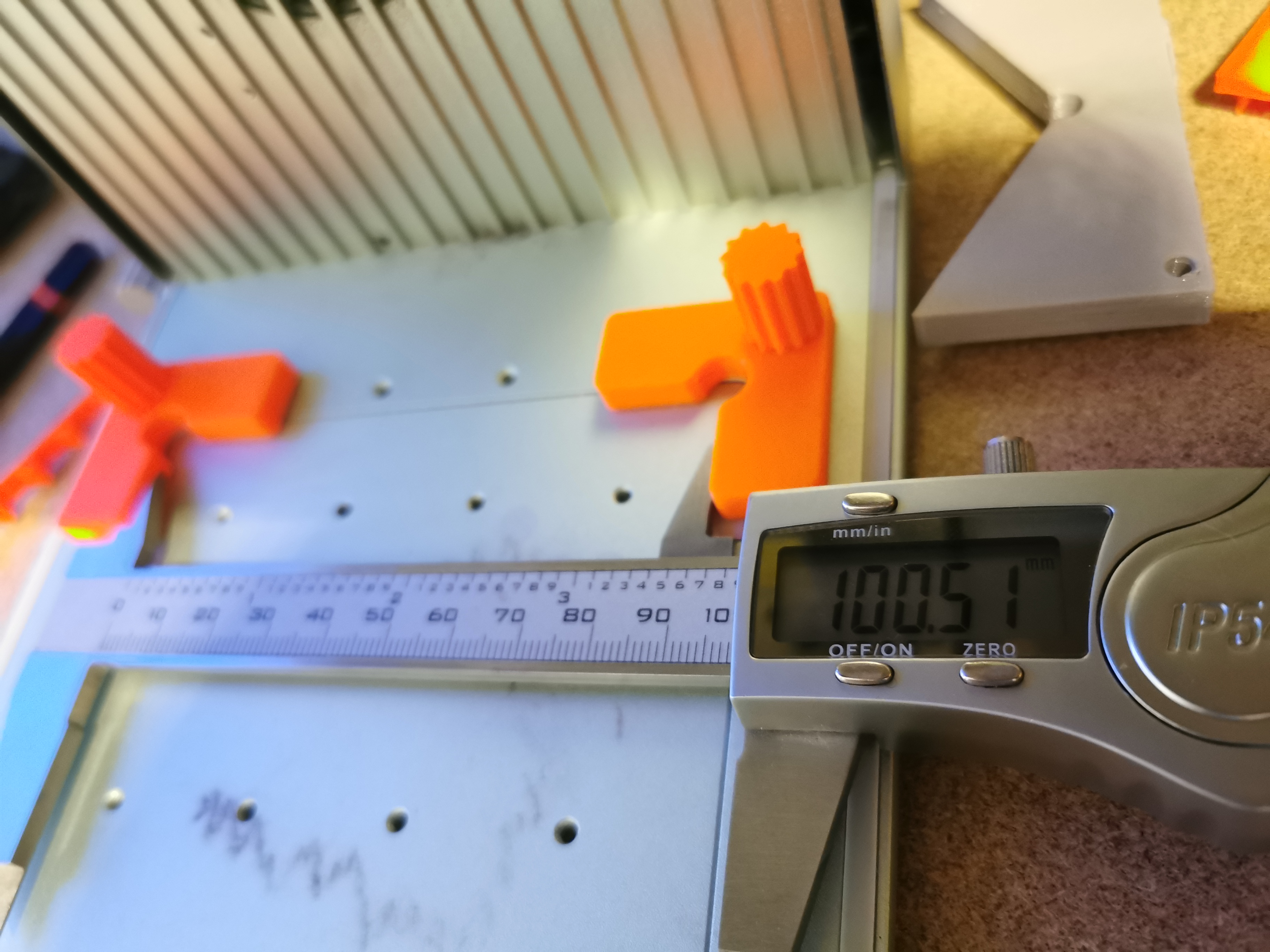 Corner jig for xTool F1 (100mm) by Hessen | Download free STL model ...