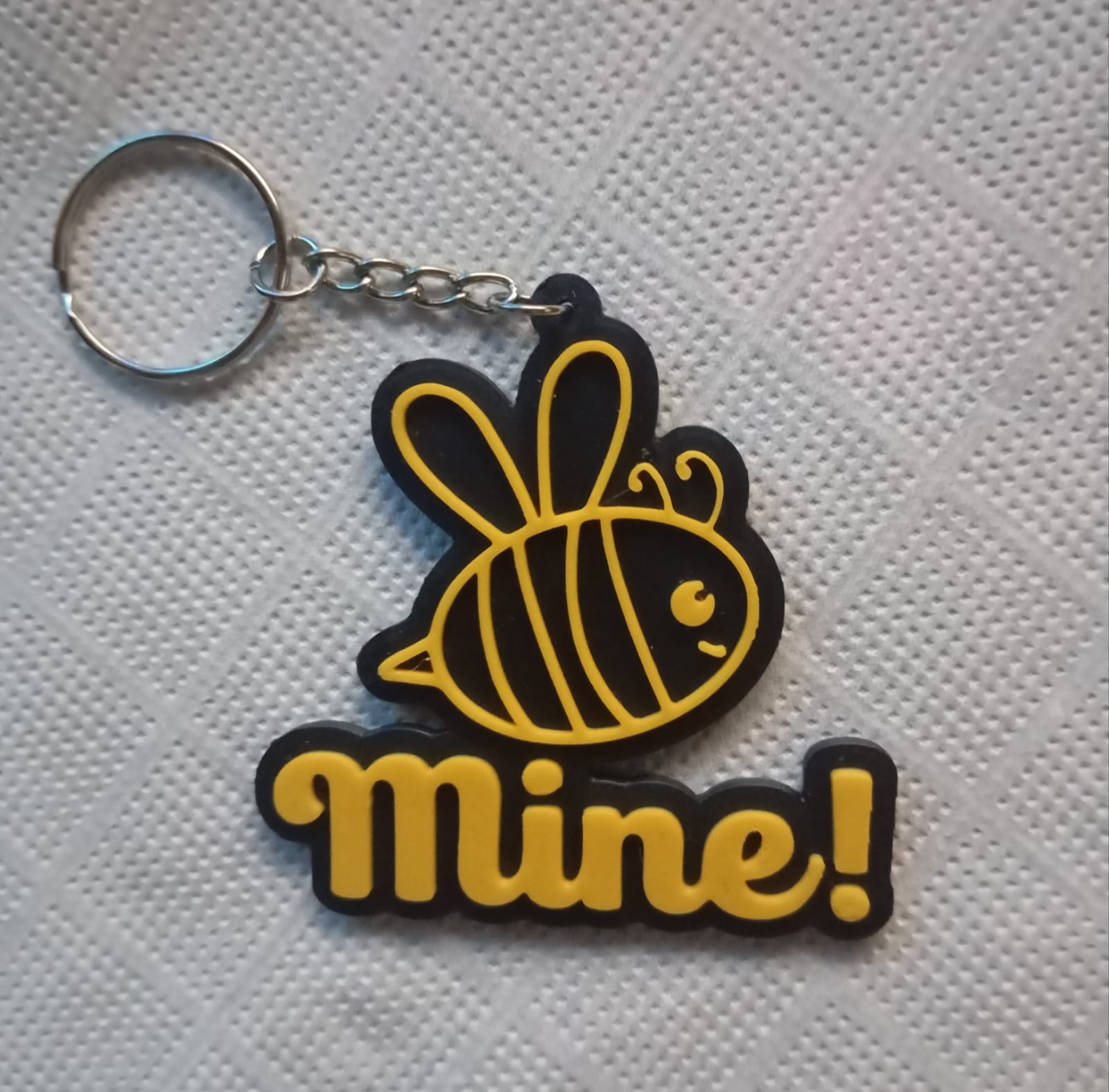 Bee Mine keychain by migui.pug | Download free STL model | Printables.com