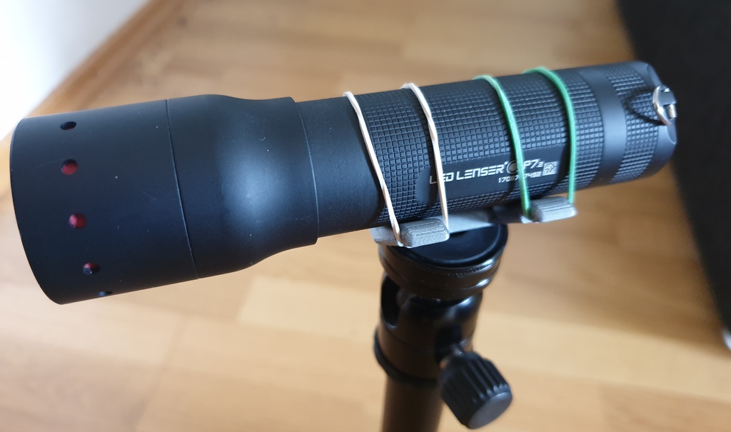 Universal Flashlight Tripod Mount Adapter by HomeUser101 | Download ...