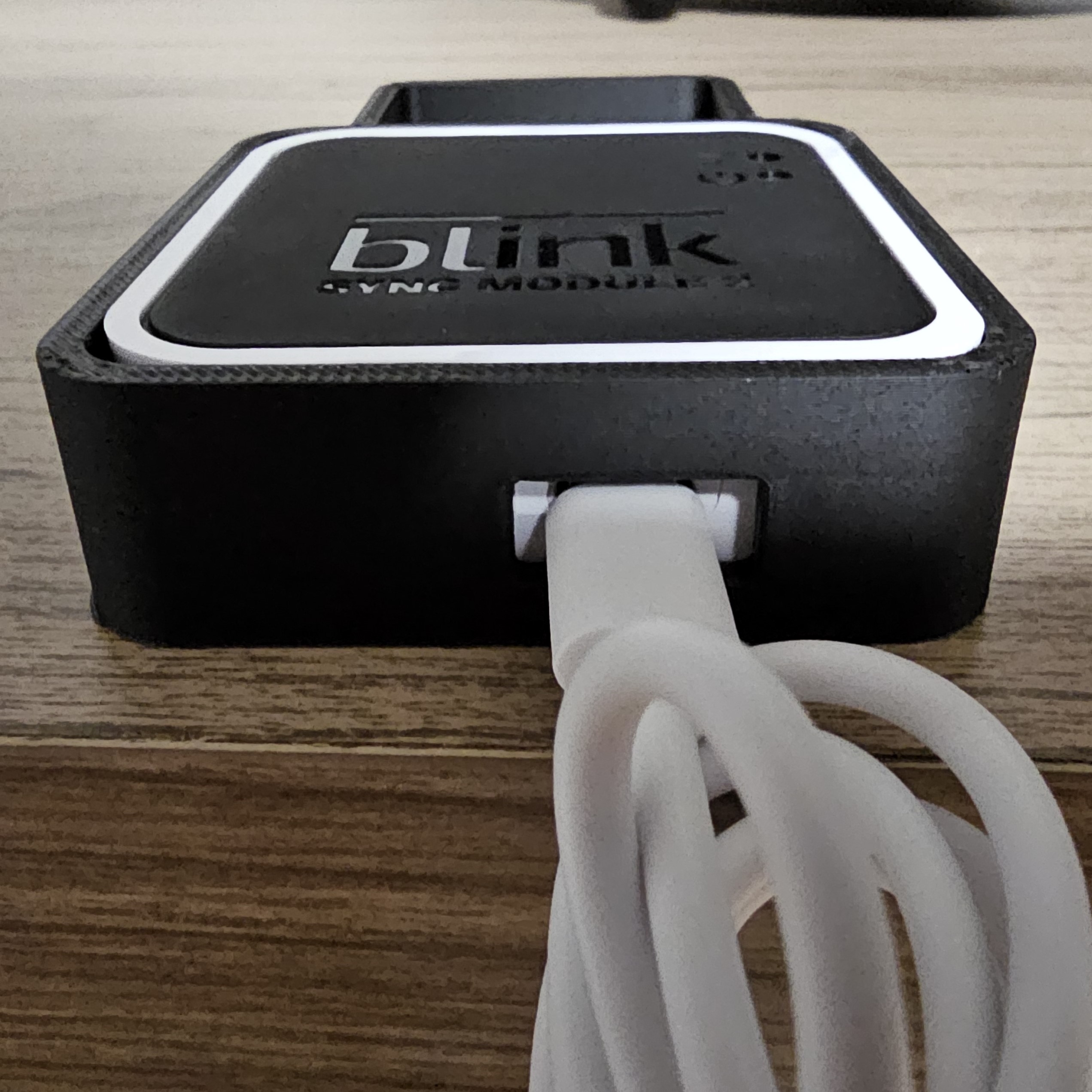 Blink Sync Module 2 - Outlet Mount (fixed USB power hole) by stickell ...