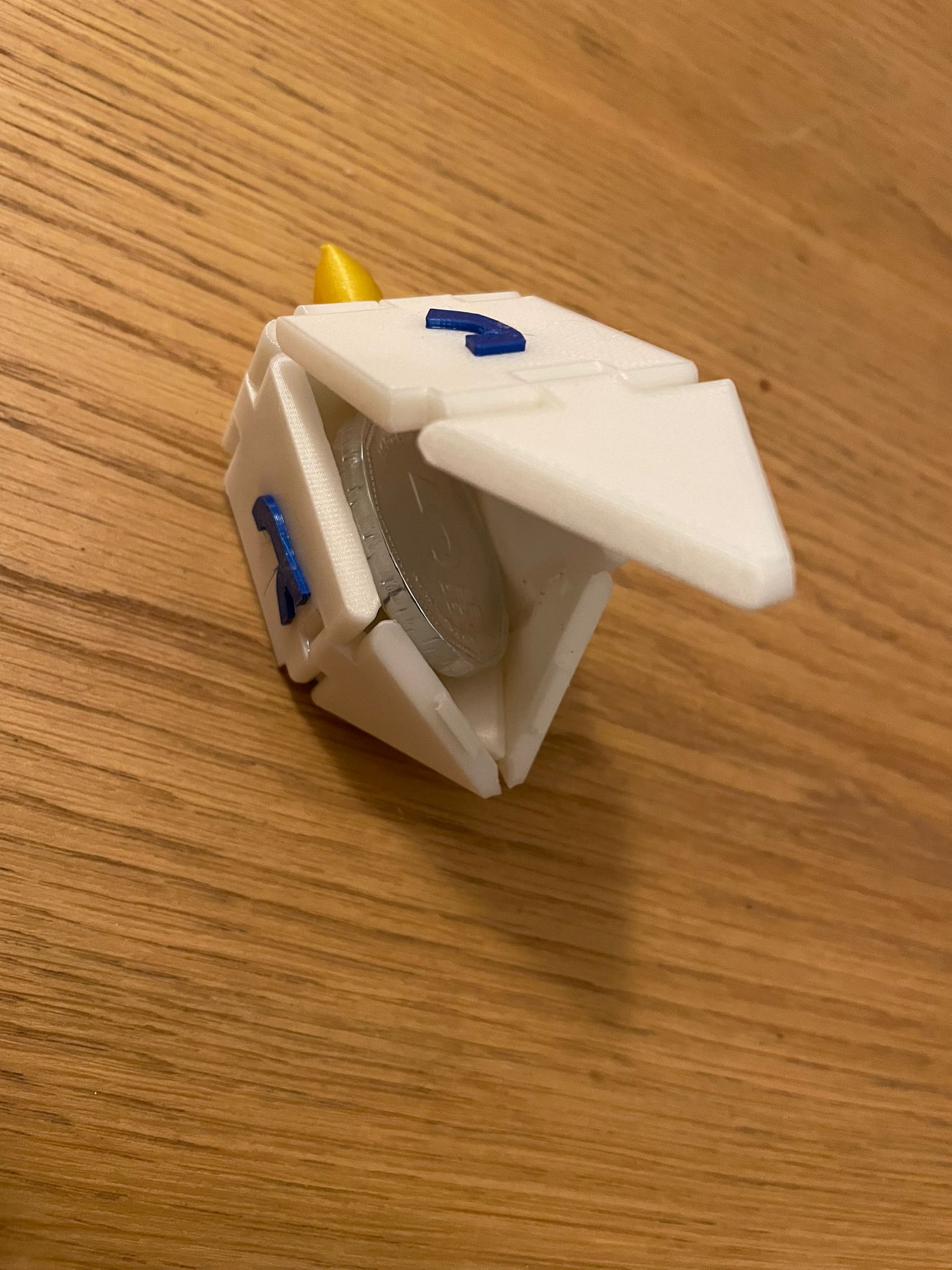 Foldable dreidel by Roy | Download free STL model | Printables.com