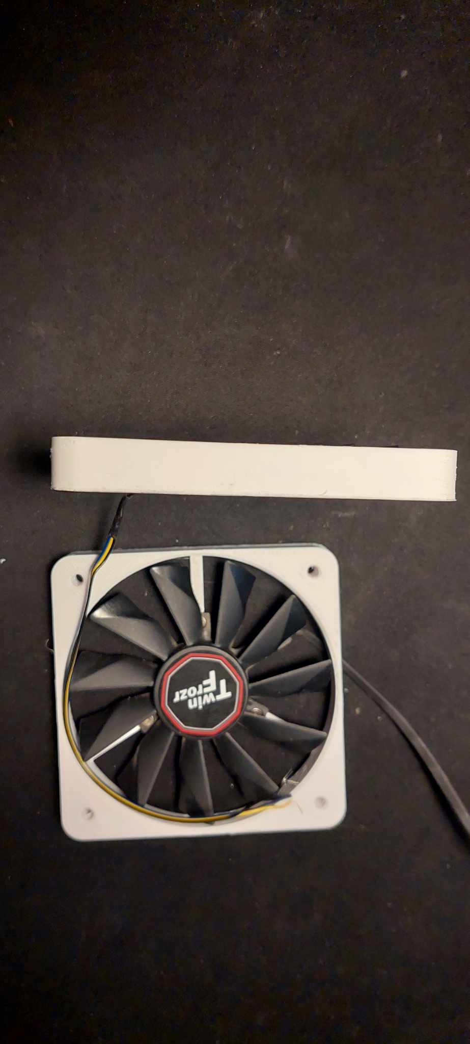 GPU Fan to 93mm Axial PC Fan Adapter by Cozmo77 | Download free STL ...