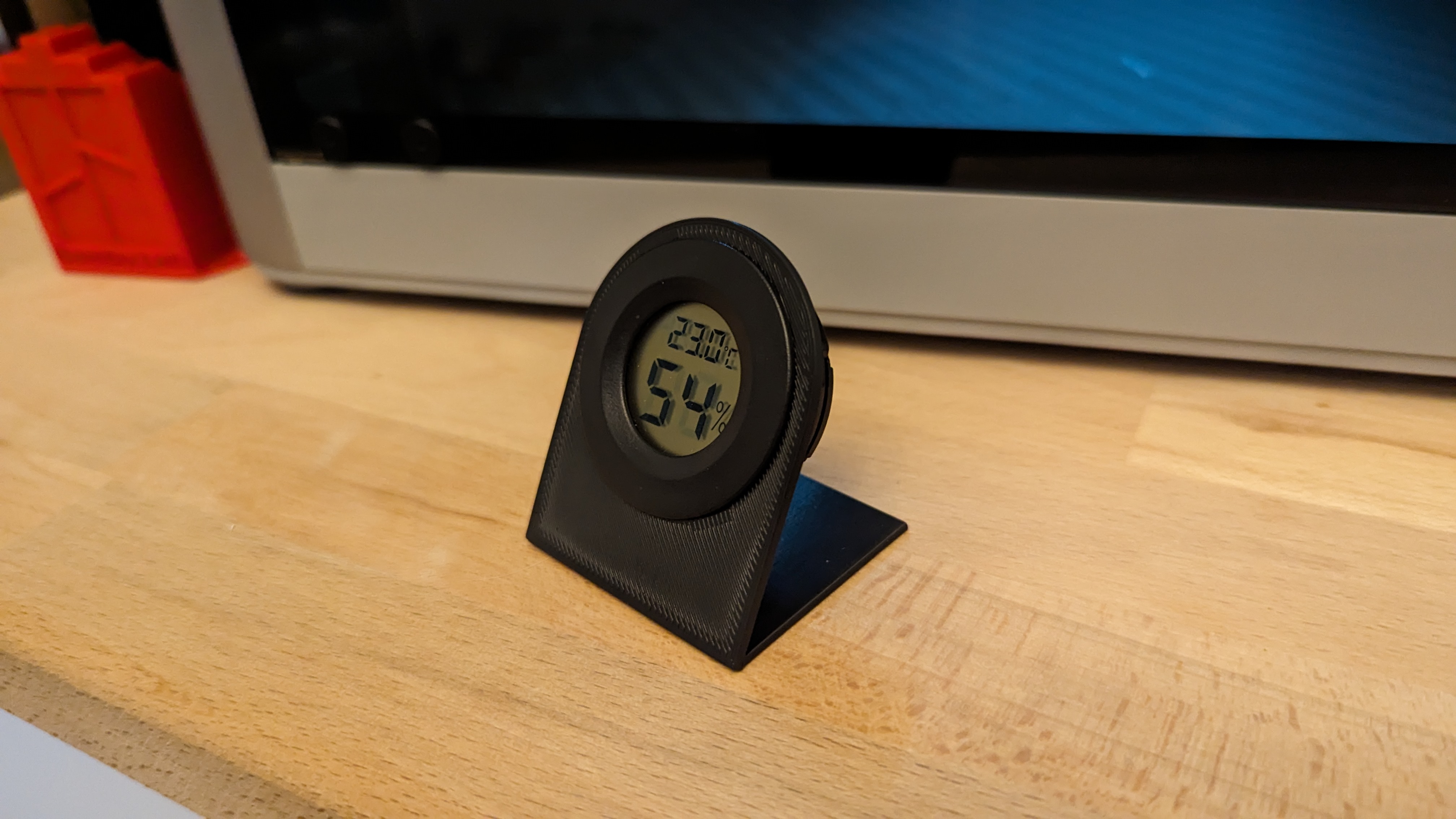 Thermometer hygrometer stand by Richard Bernards | Download free STL ...