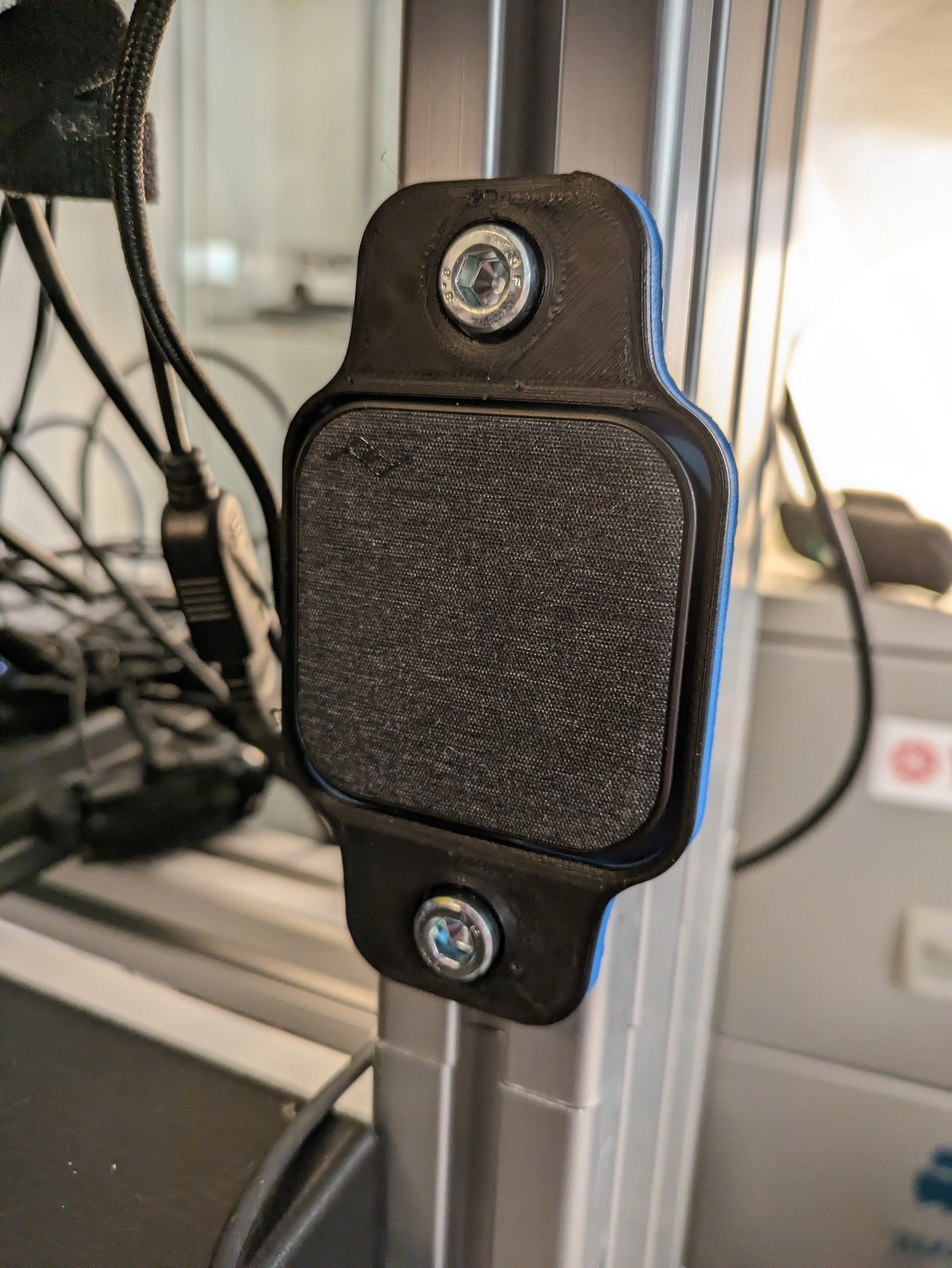 Peak Design Mobile Wall Mount to sim rig or 4040 profile by sare ...