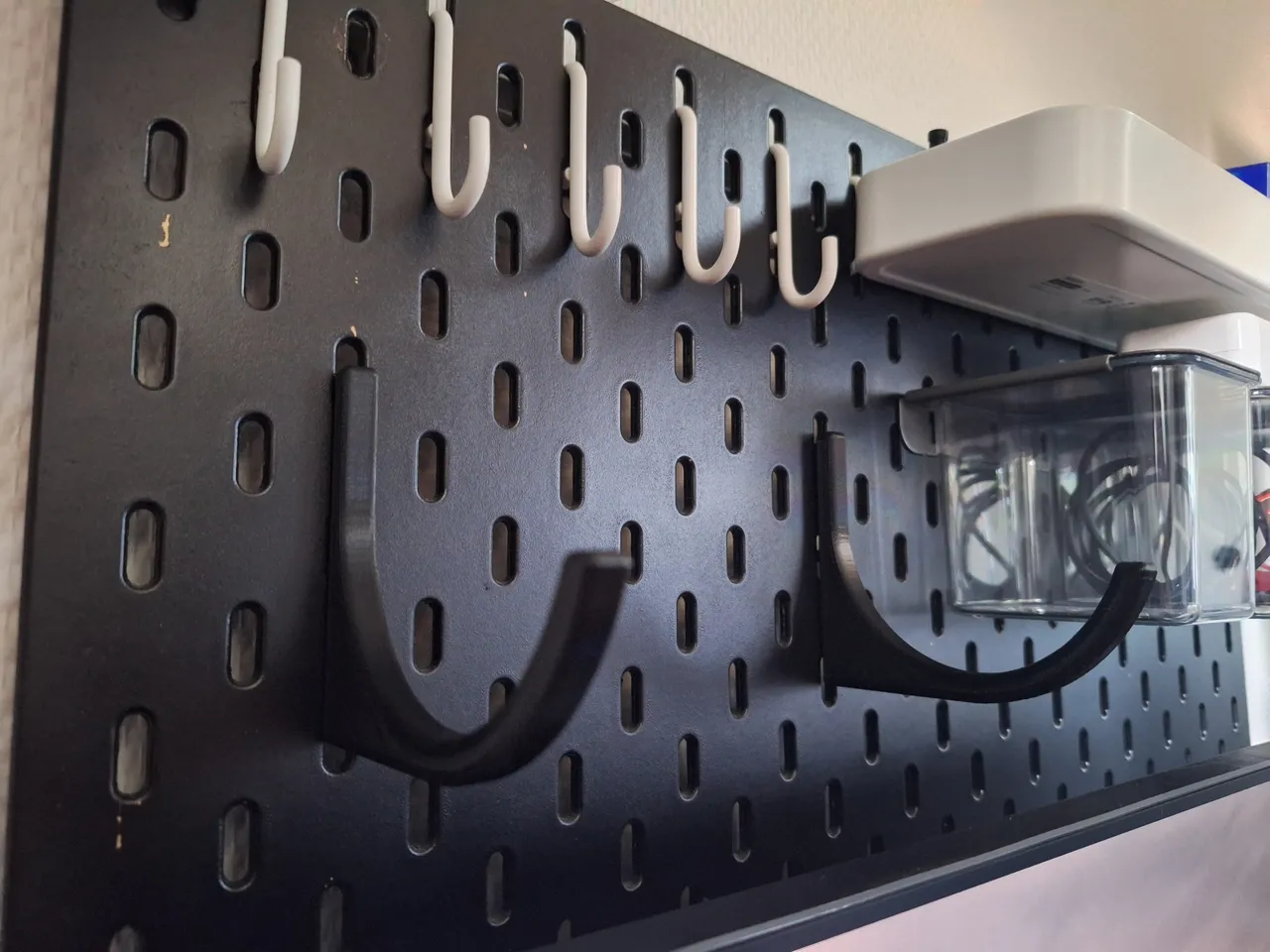 JBL Charge 5 Skadis Mount Hook by PPostma | Download free STL model ...