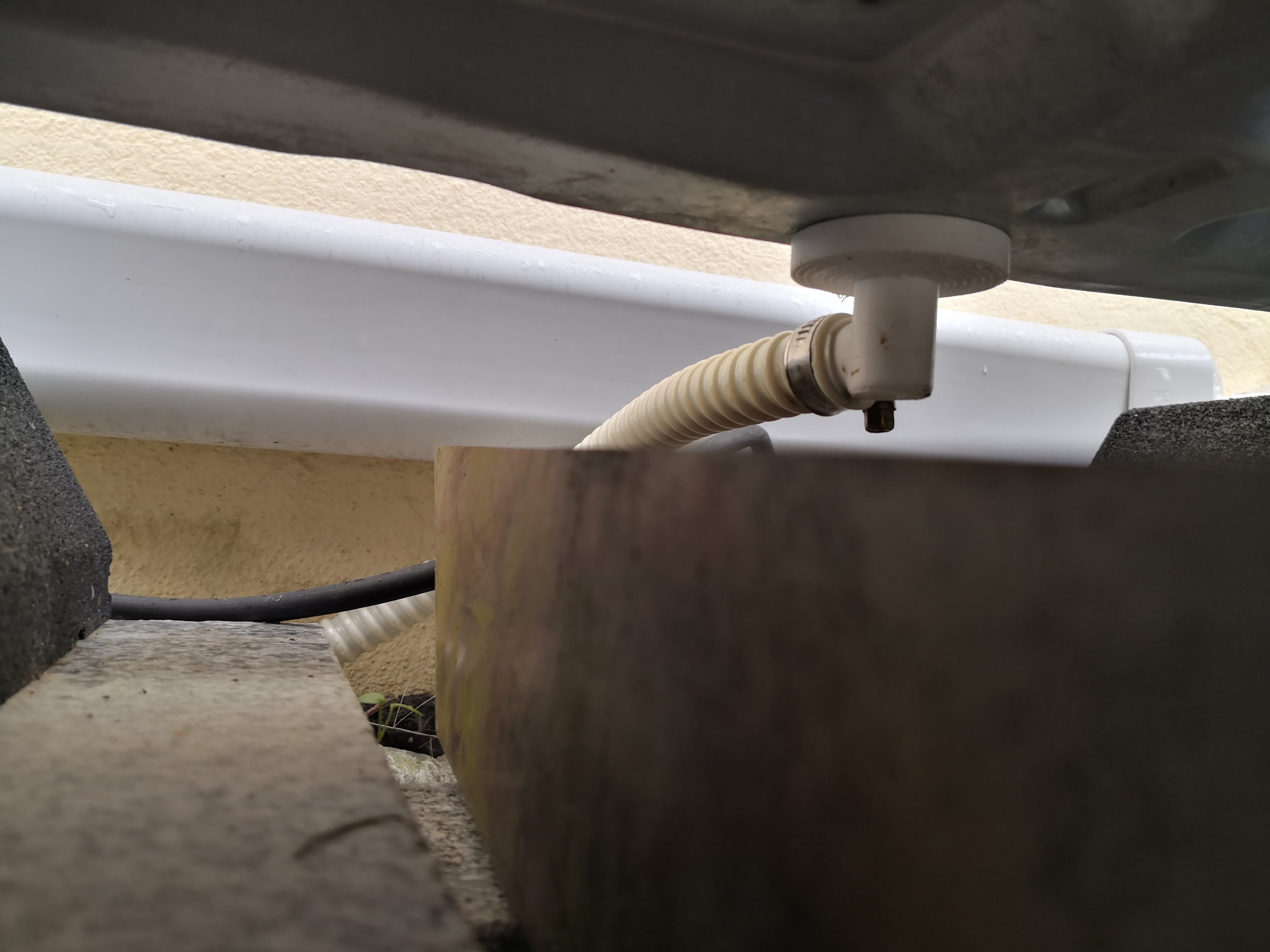 Split Air conditioner drain / Klimanlage Ablaufadapter Außengerät by ...