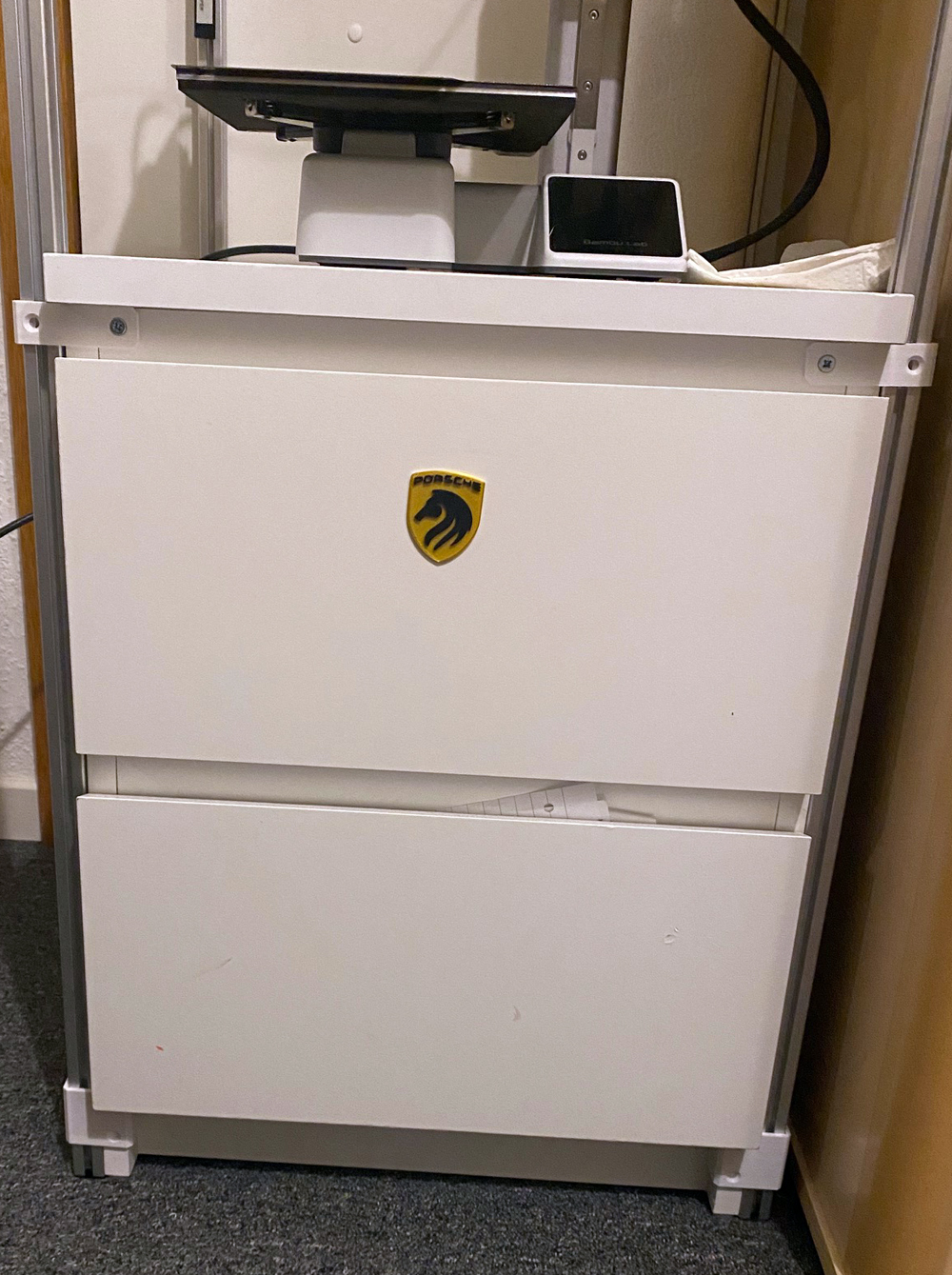 IKEA MALM holder for 20x20mm profiles / DIY printer rack by MAKERTEAM ...