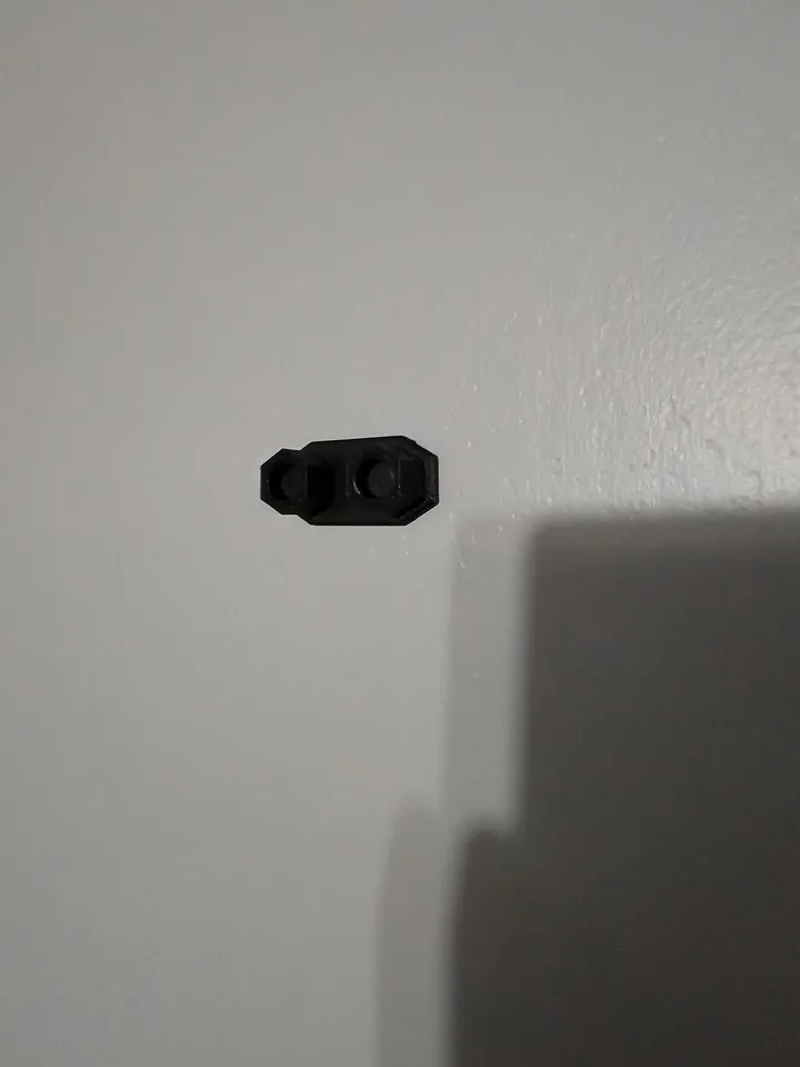 HSW Command Strip Mount by Phenoix3D | Download free STL model ...