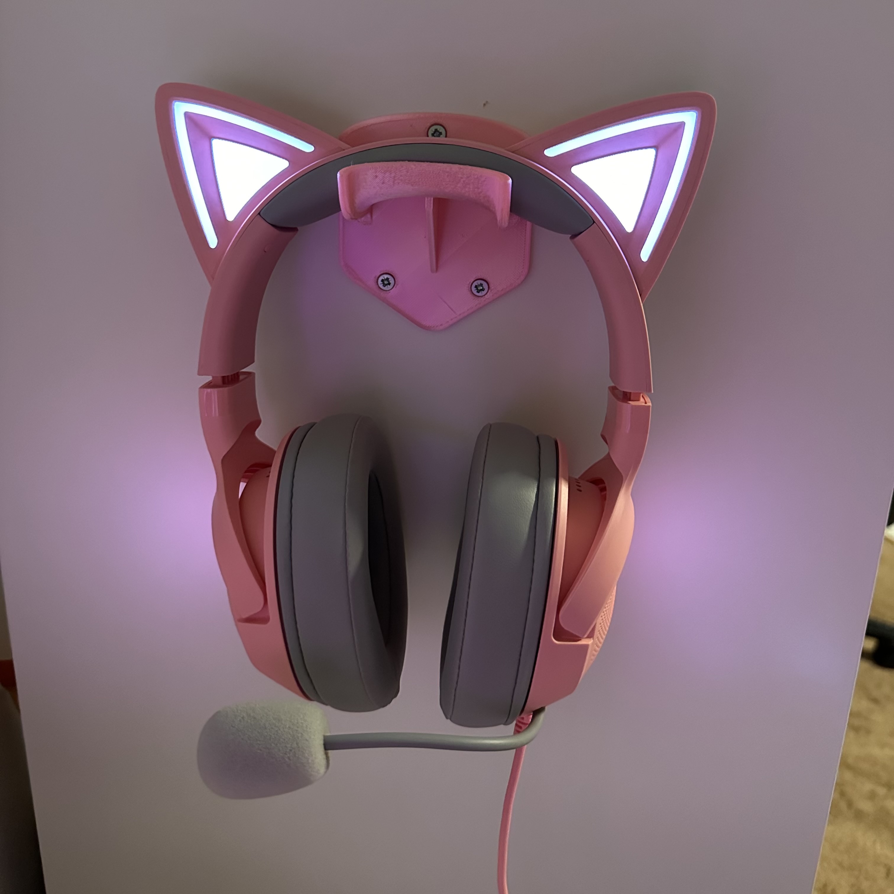 Headset Hook with Screw Holes by Raina Neff | Download free STL model ...