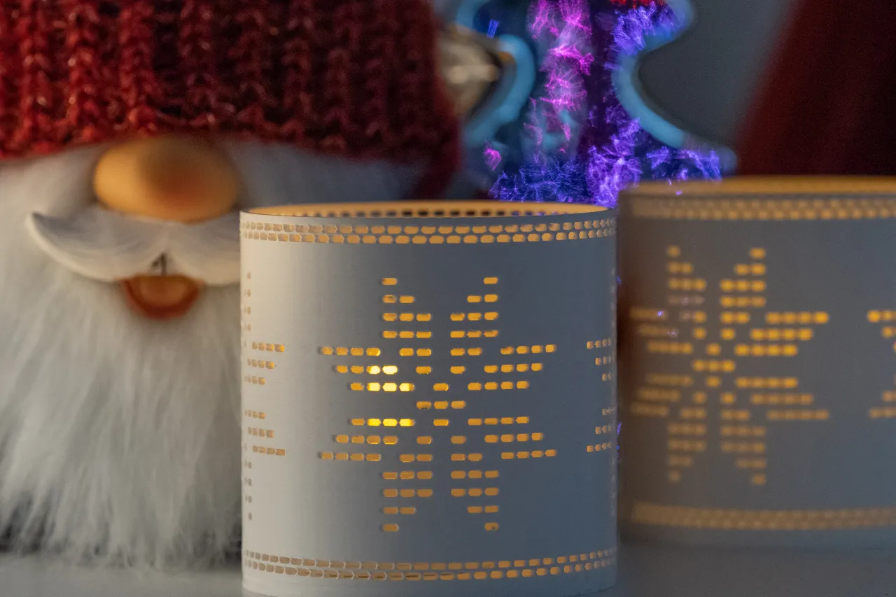 Snowflake dot hole lantern by Byal | Download free STL model ...