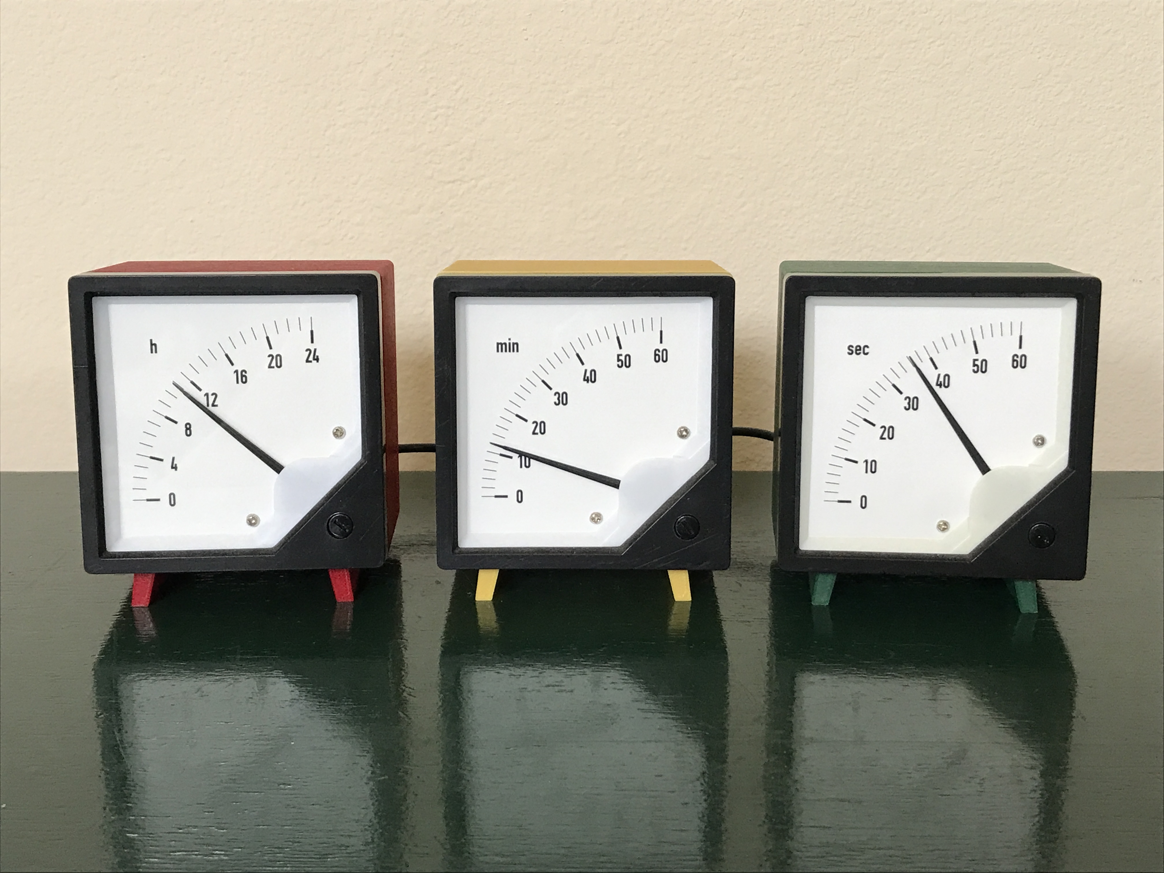 Daisy-Chain Voltmeter Clock by clockspot | Download free STL model ...