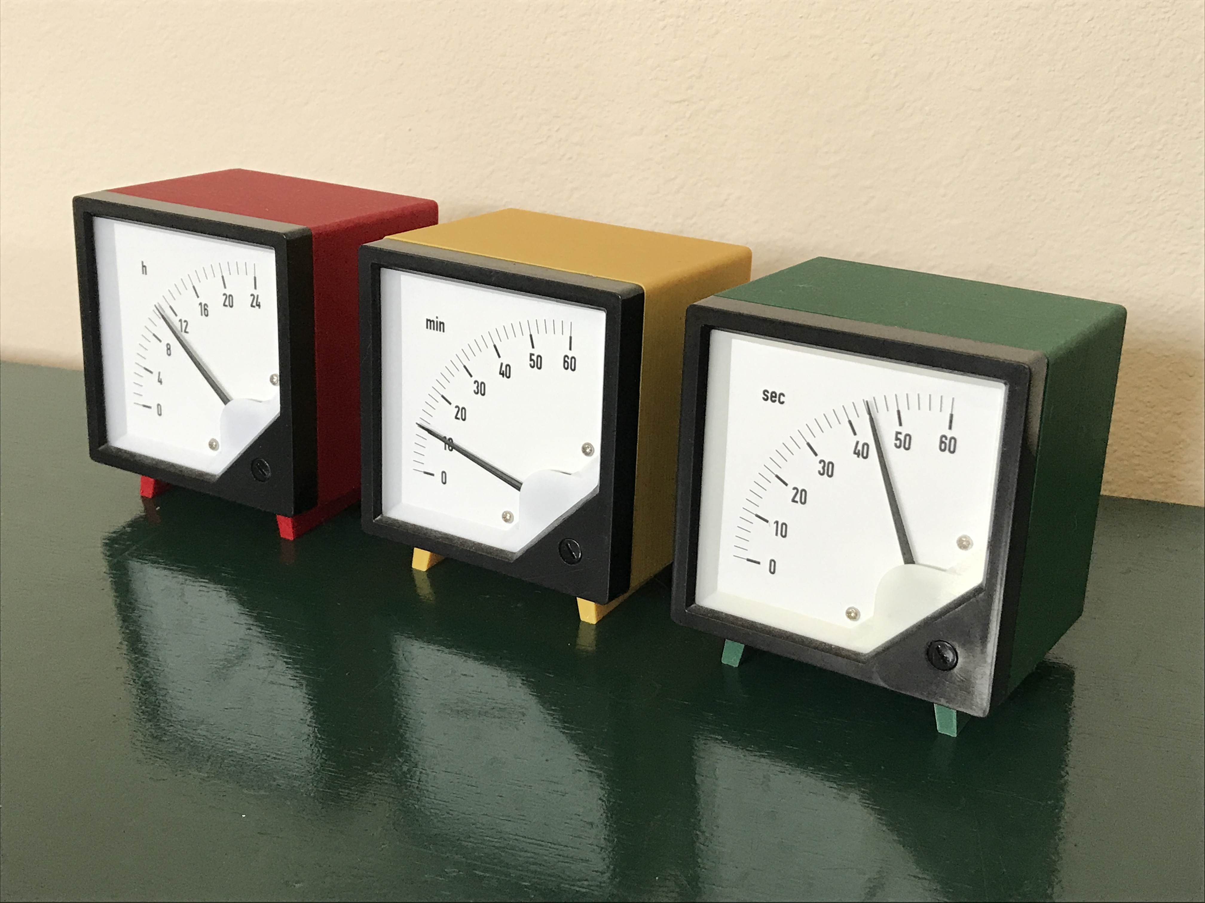 Daisy-Chain Voltmeter Clock by clockspot | Download free STL model ...