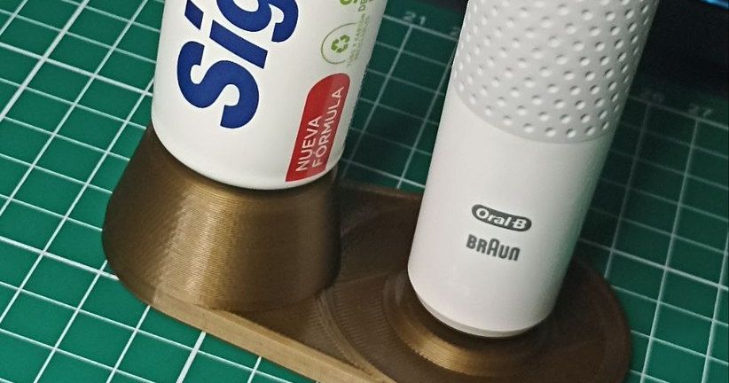 Toothpaste and Oral B toothbrush holder by belittlemaker | Download ...