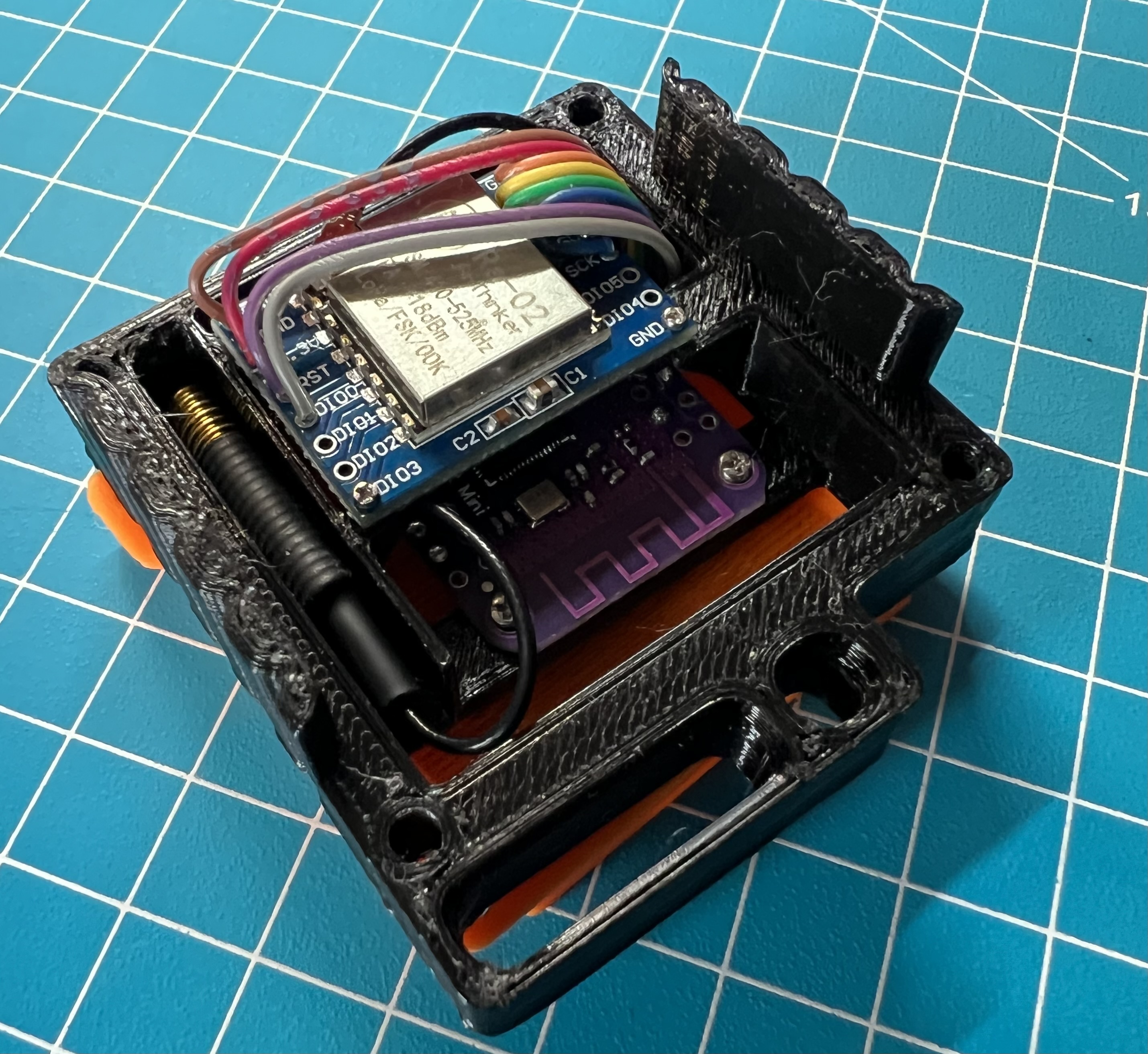 Wemos ESP32 S2 Mini + Ai Thinker Lora Ra-02 frame for Meshtastic micro ...