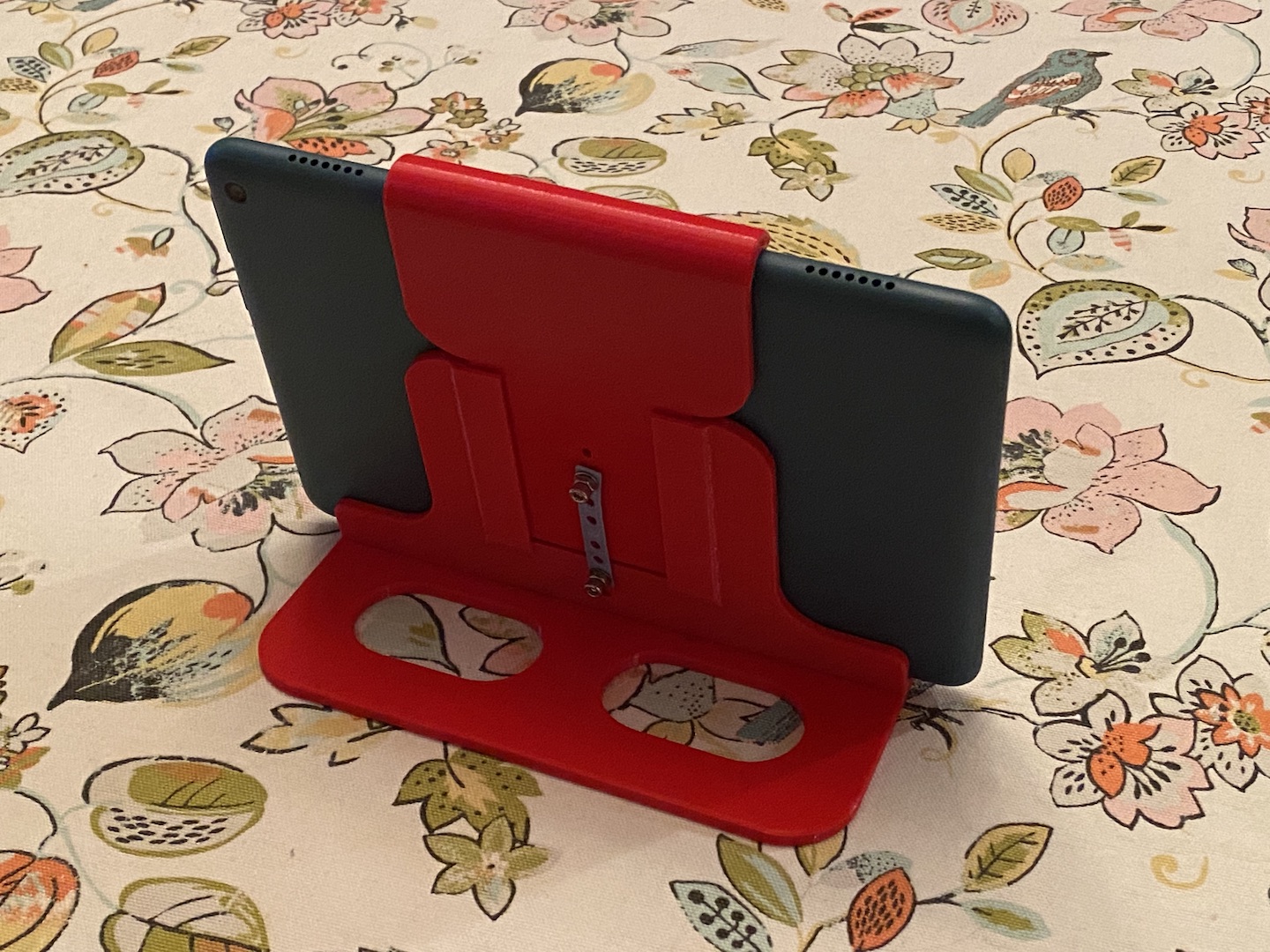 Amazon Fire Tablet HD 8 2020 Stand by mscalora | Download free STL ...