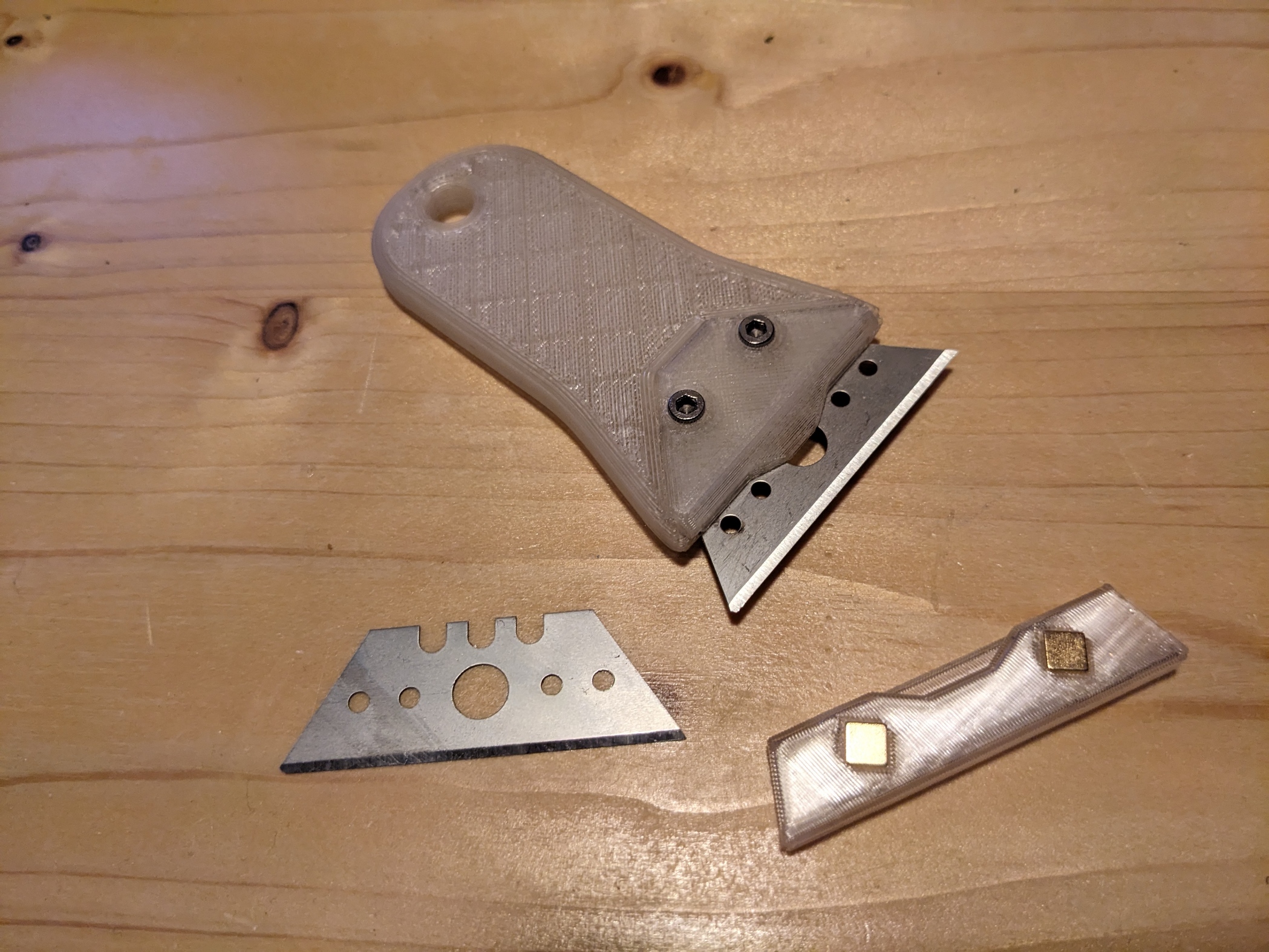 Utility blade scraper with blade guard - blades with three notches by ...