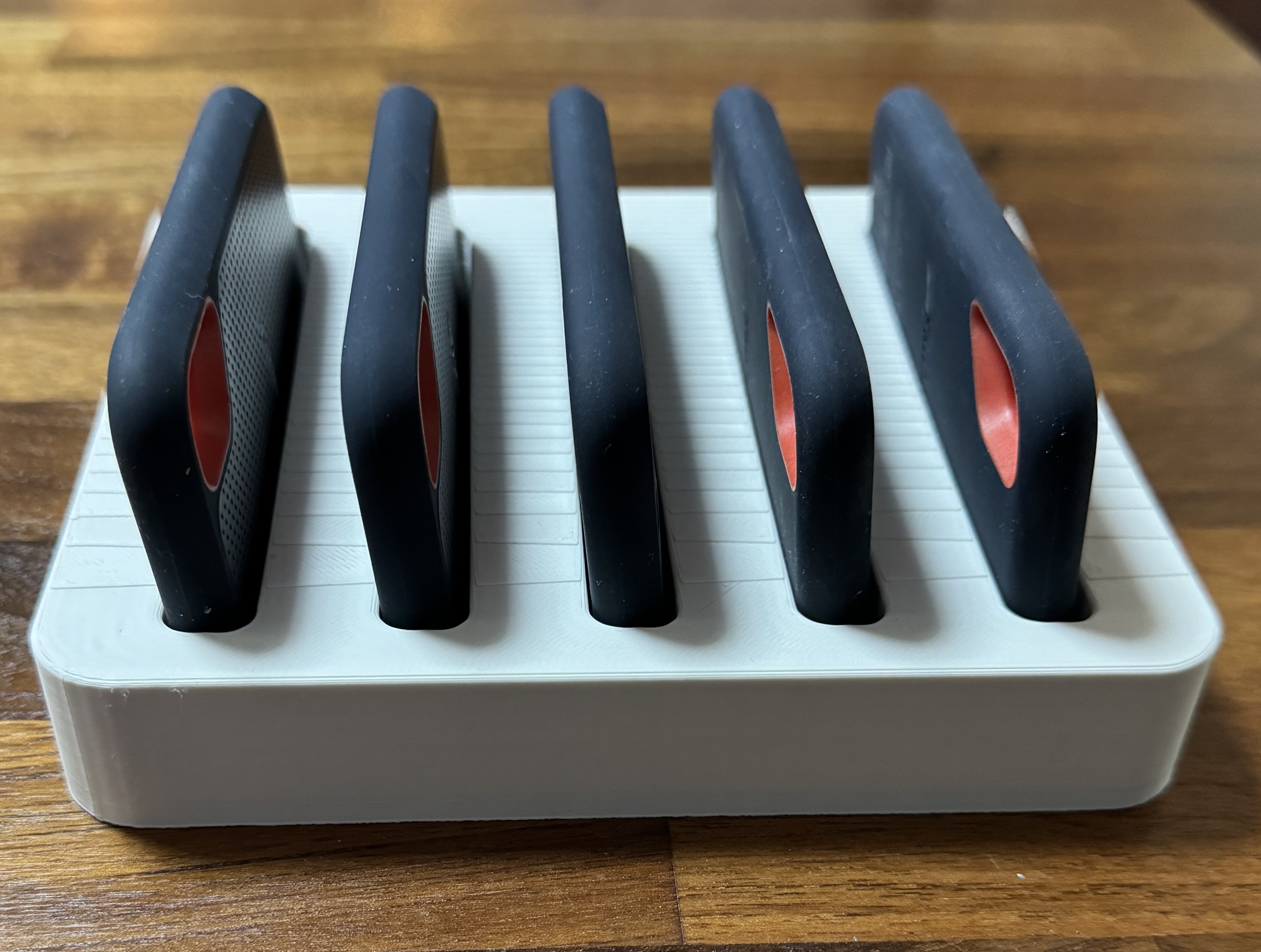 SanDisk Extreme SSD Rack (5 Slot) by nivo | Download free STL model ...