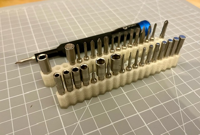 4mm Screwdriver Bit Holders by Drew Batchelor | Download free STL model ...