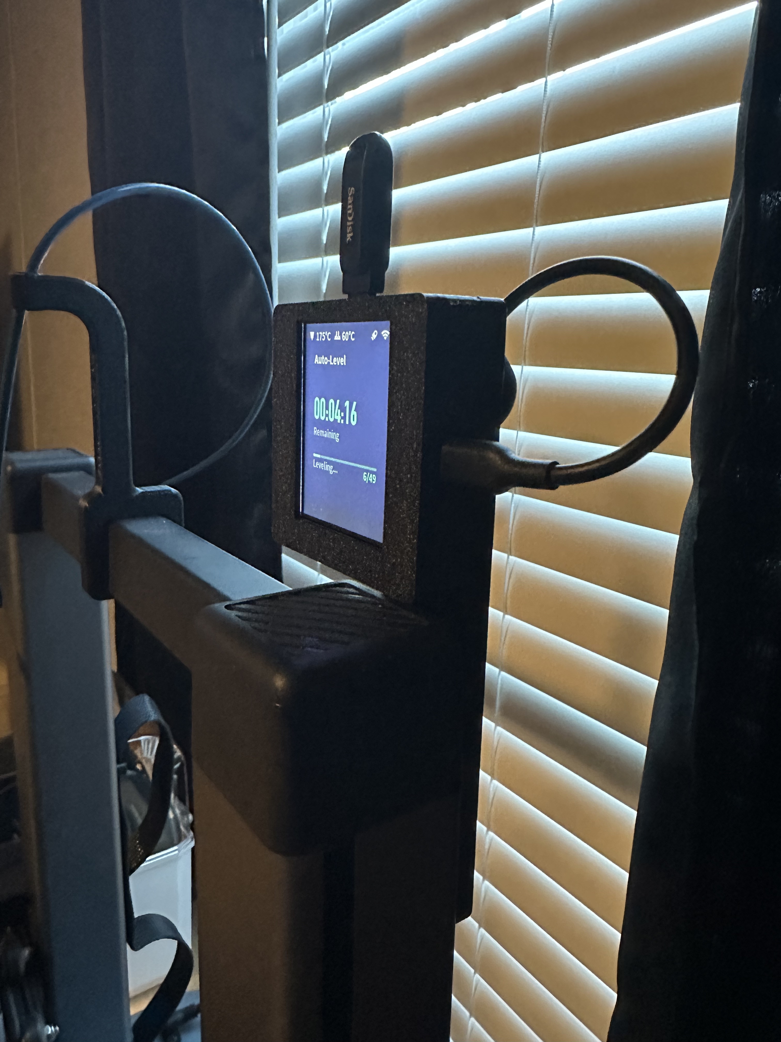 M5C Display Screen Mount (Thick and Thin) por Krendro | Descargar modelo STL gratuito ...