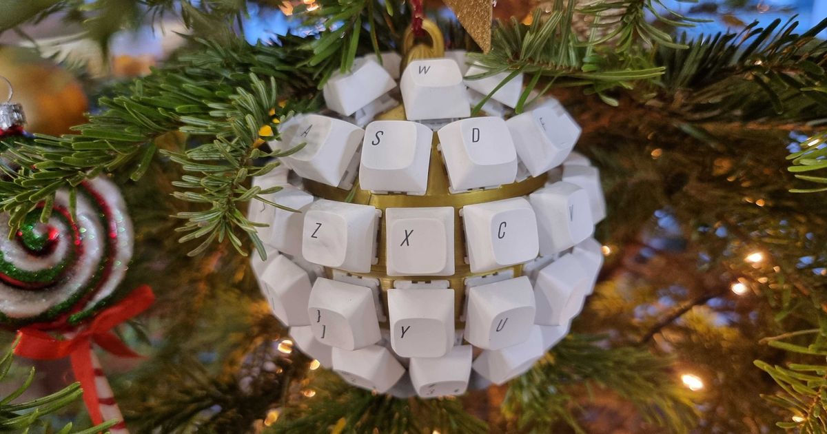 Keyboard Christmas ball ornament by Jerre | Download free STL model ...