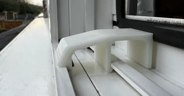 UPVC Block Riser Guide Clip by DS Prints | Download free STL model ...