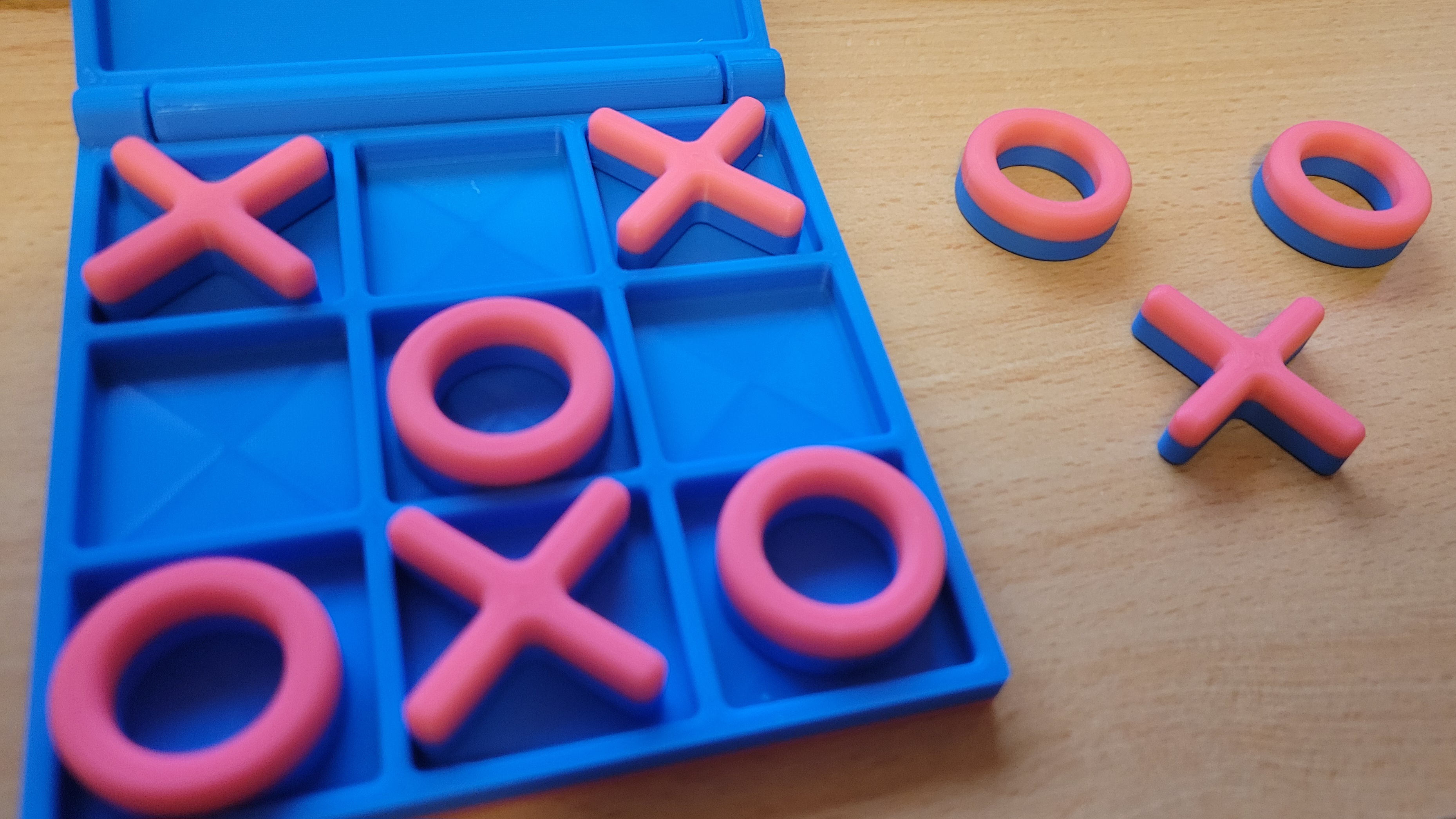 Portable Tic Tac Toe Board with Hinge and Snap Close Box by Rache ...