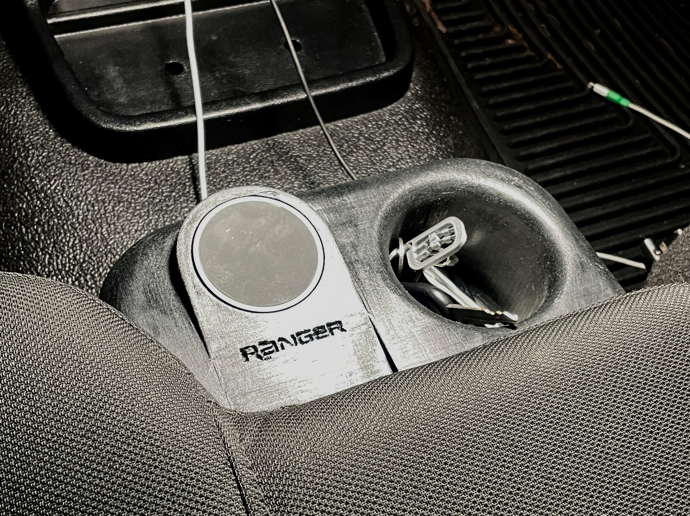Ford Ranger Magsafe Cupholder par cartyski | Téléchargez gratuitement ...