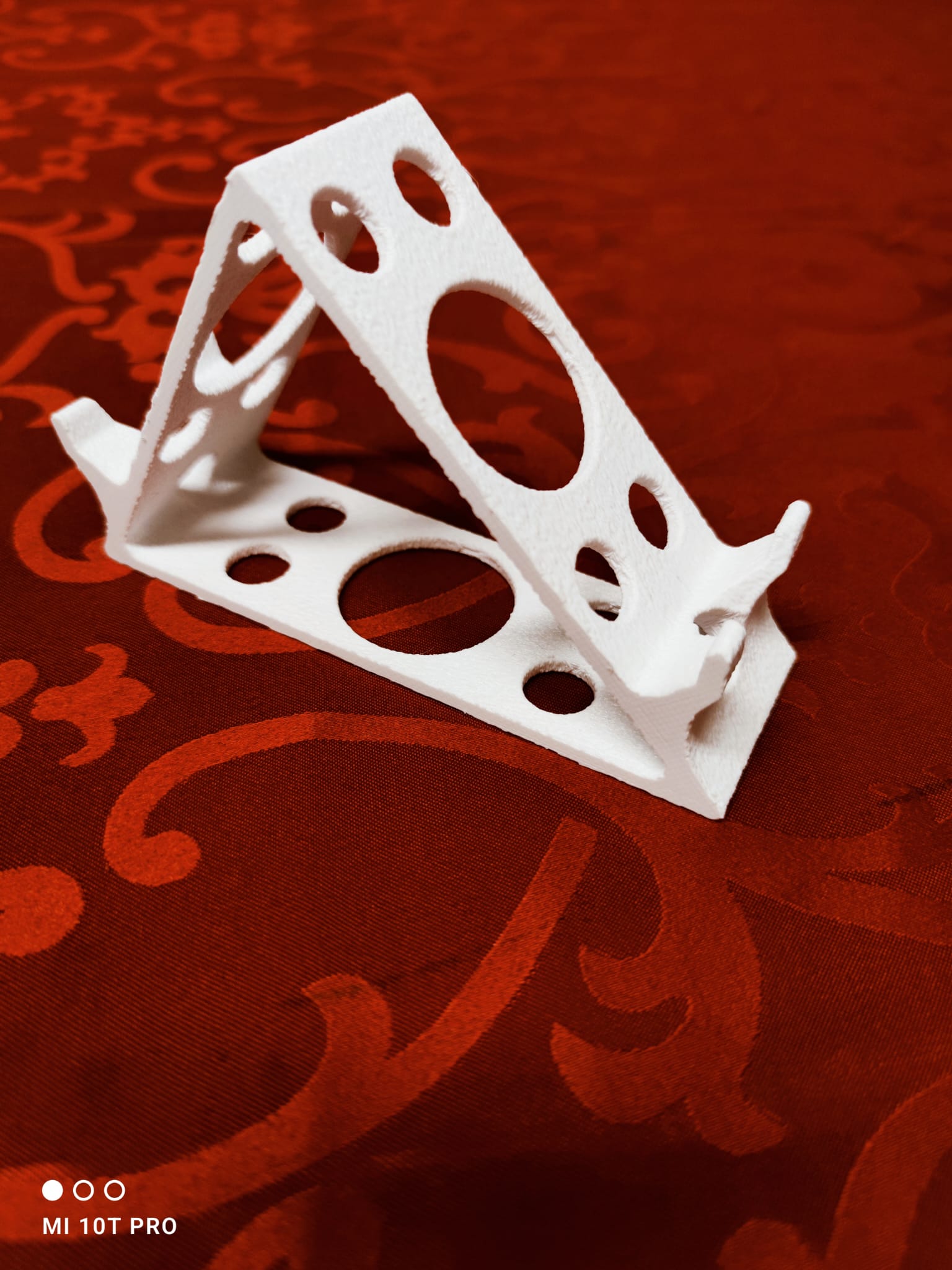 Mobil / Phone stand by Mihai-Gabriel | Download free STL model ...