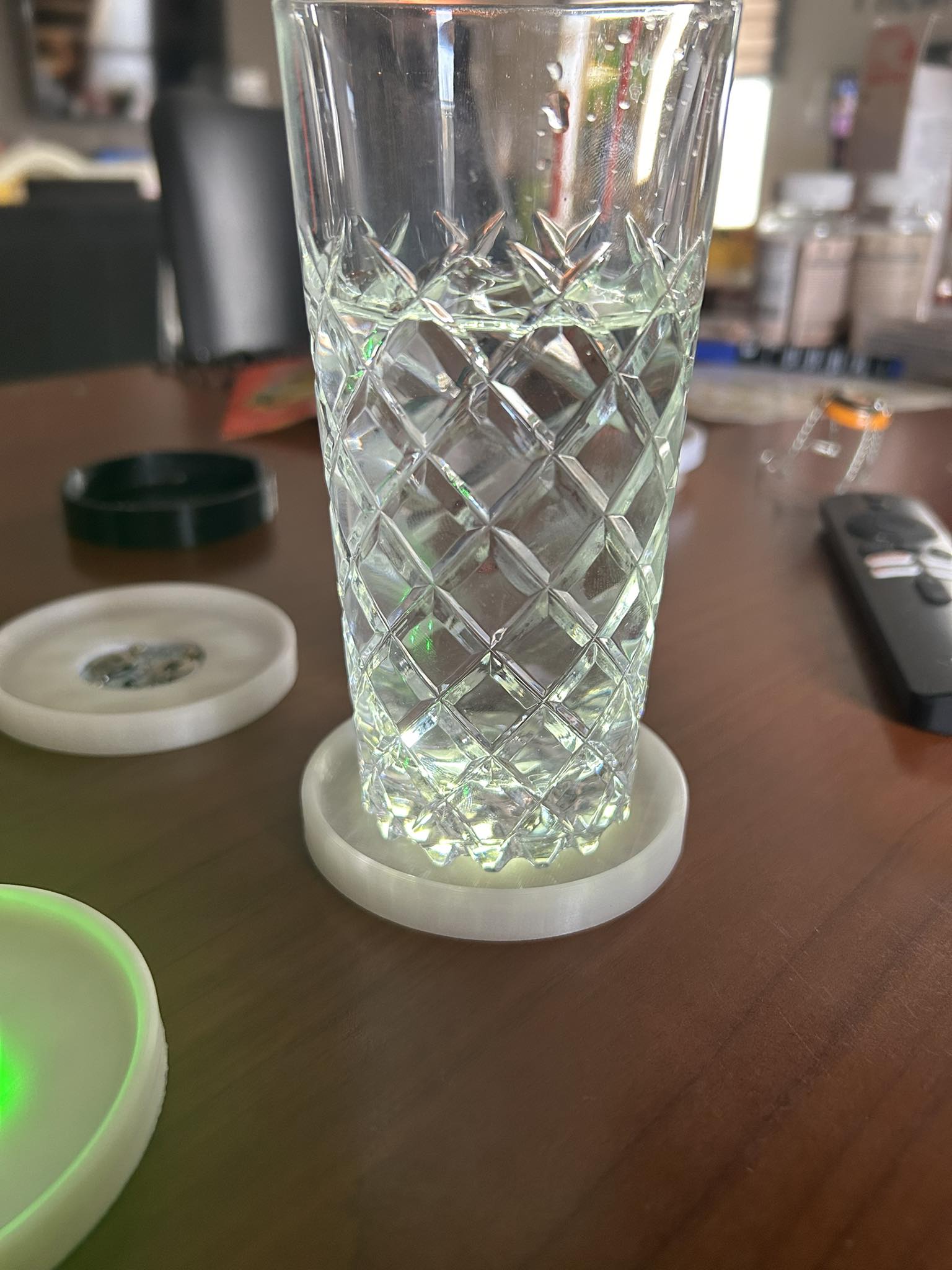 luminous coasters / dessous de verre lumineux by Julien Mairy ...