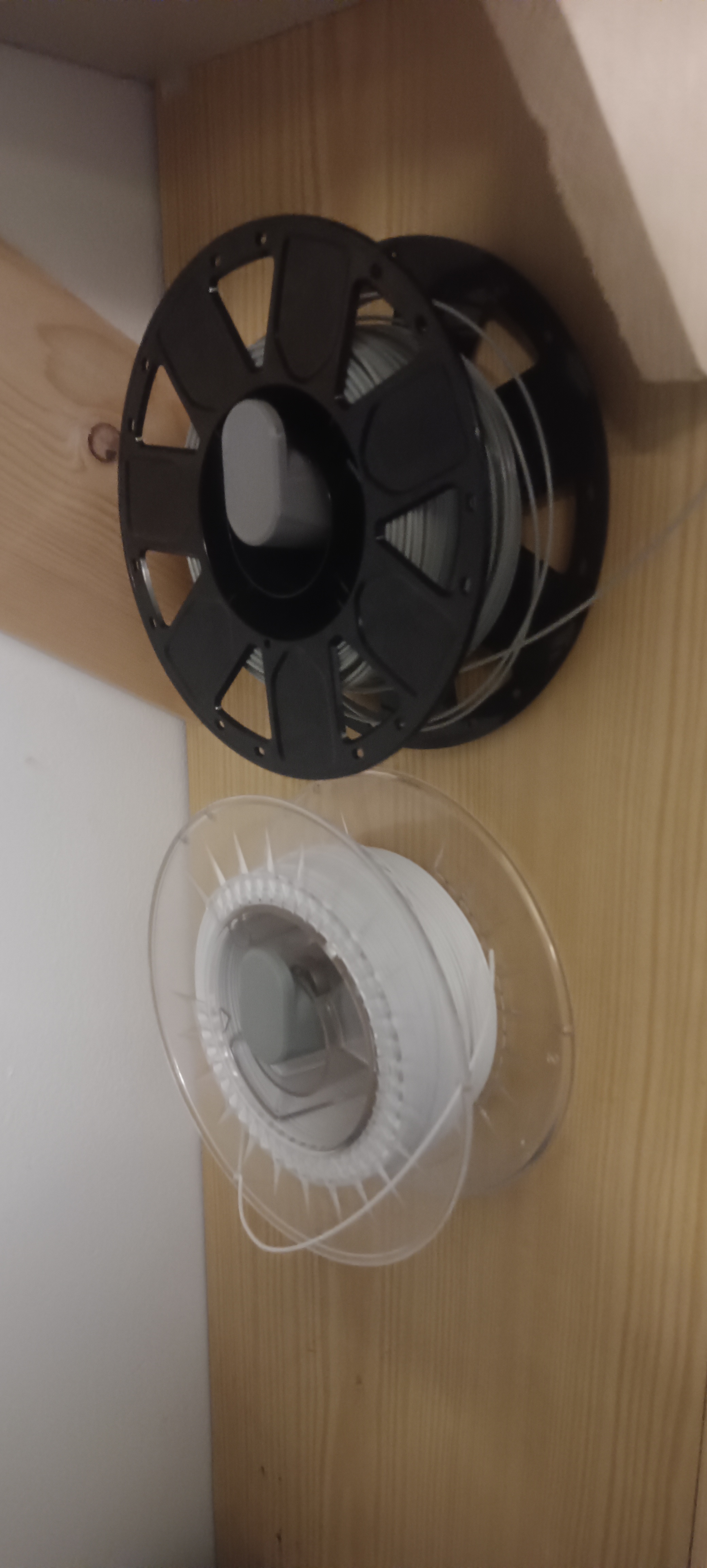 filament wall spool holder by Ondra Gross | Download free STL model ...