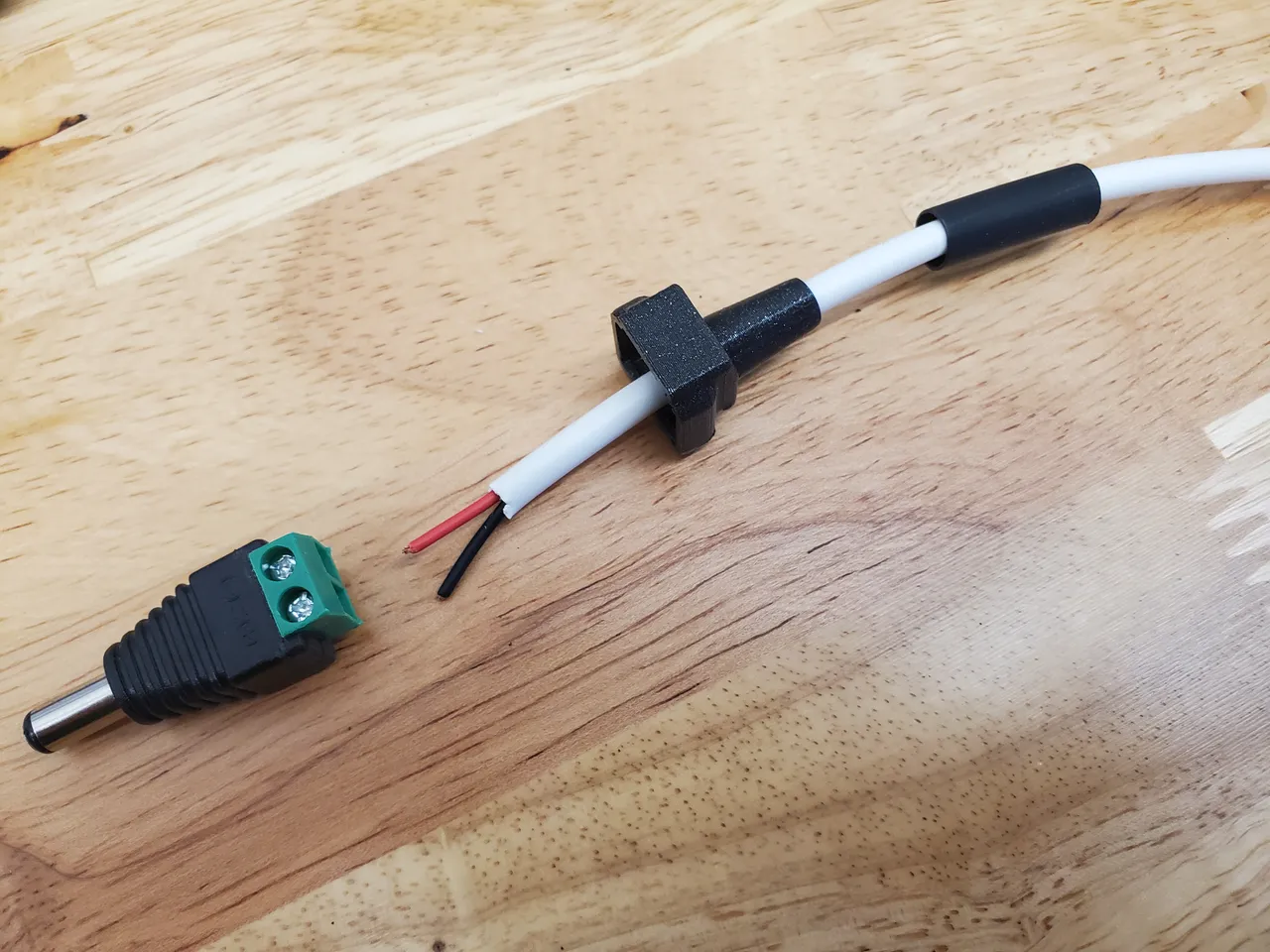 Strain Relief Shroud for ADA 369 DC Jack by LGworkshop | Download free ...