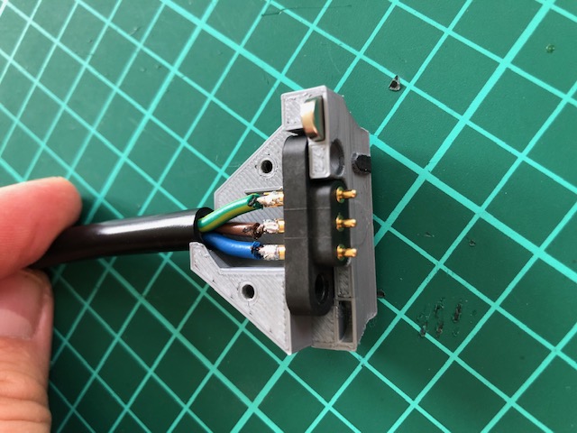 Magnetic connector for a 3 pins spring loaded pogo by Adjuro | Download ...