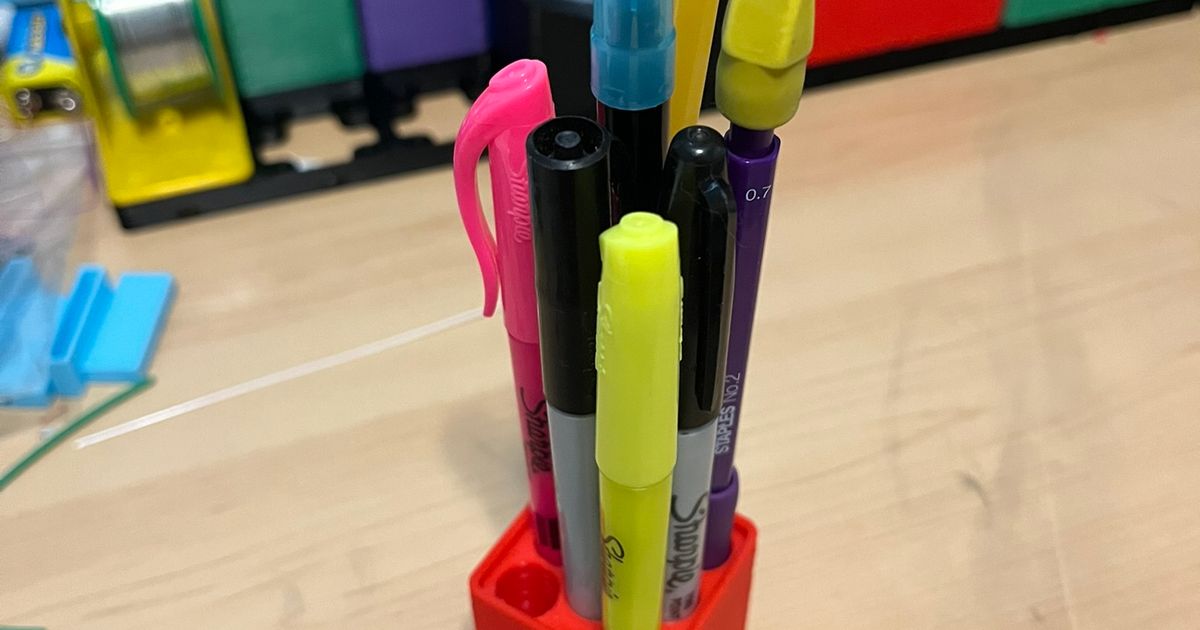 Smaller Gridfinity Pen/Pencil Holder (1x1x6) by DarkBrave | Download ...