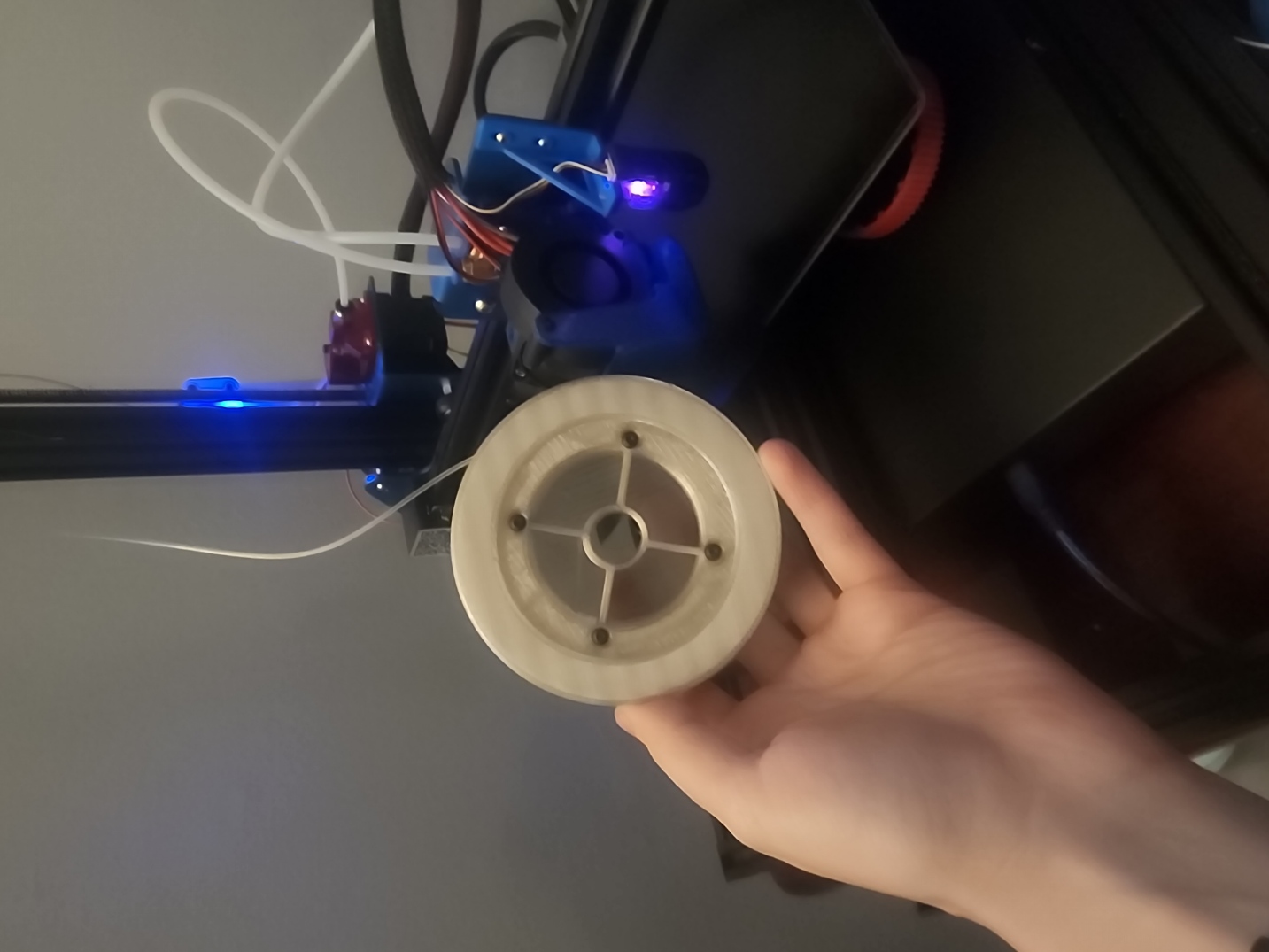 Mini Spooler Filament Holder V2 by BarTroll | Download free STL model ...