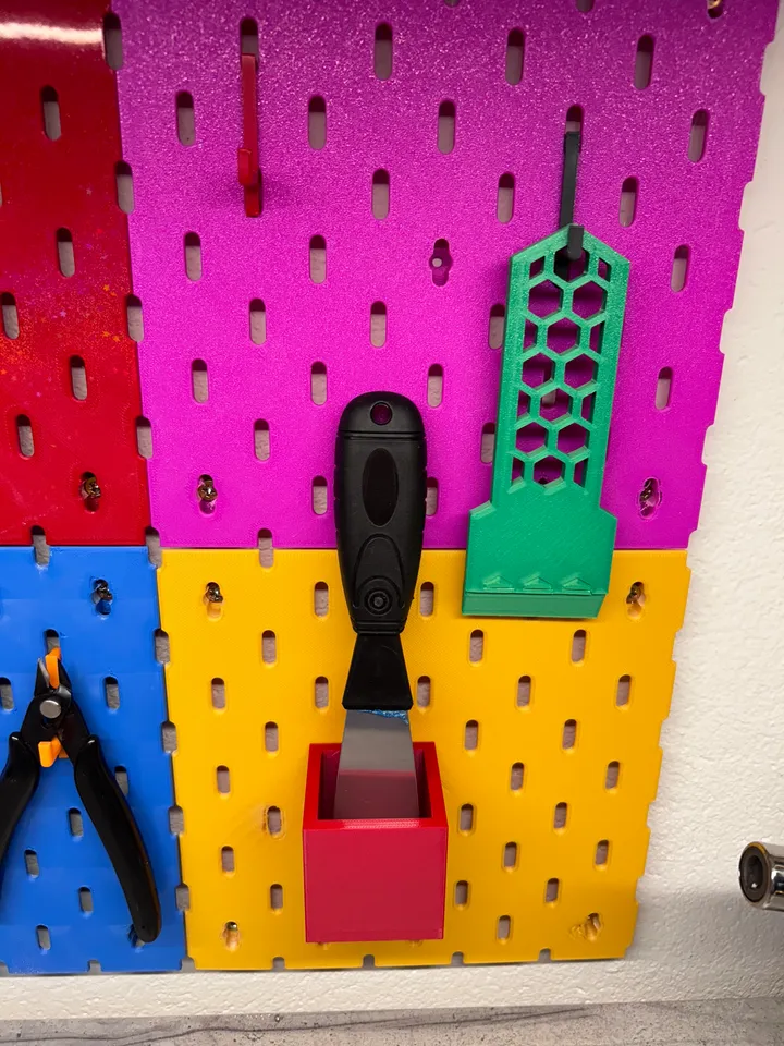 Peg board accessories by MengPrints | Download free STL model ...