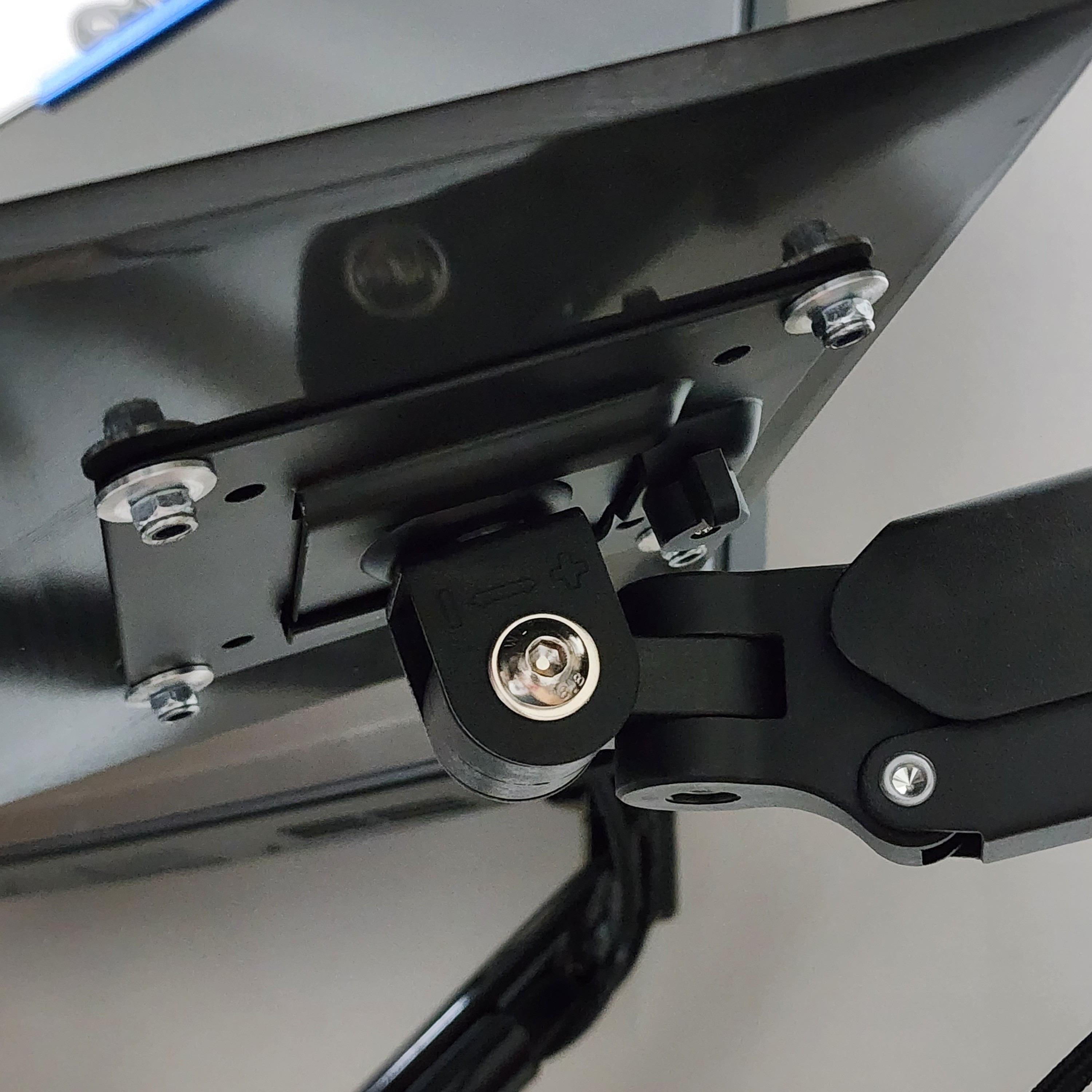 Laptop Monitor Arm Base Plate Mount by nxp200 | Download free STL model ...