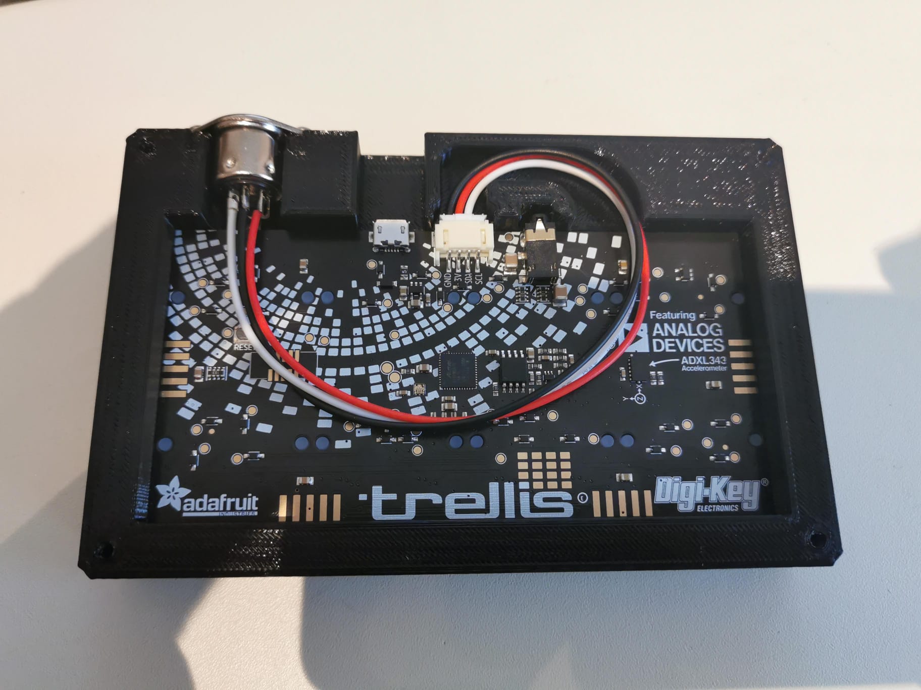 NeoTrellis M4 case with 5pin midi by KIL0 | Download free STL model ...