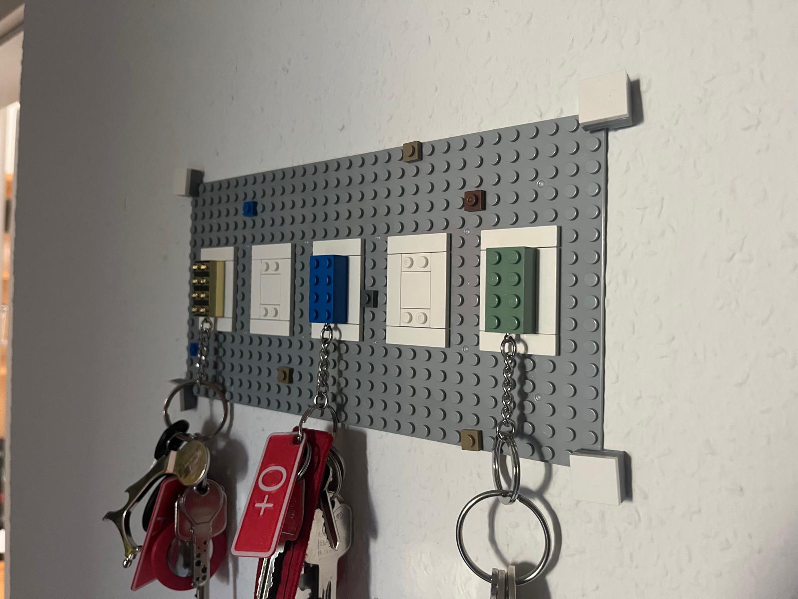 Nailmount for Lego Key Rack by Carsten | Download free STL model ...
