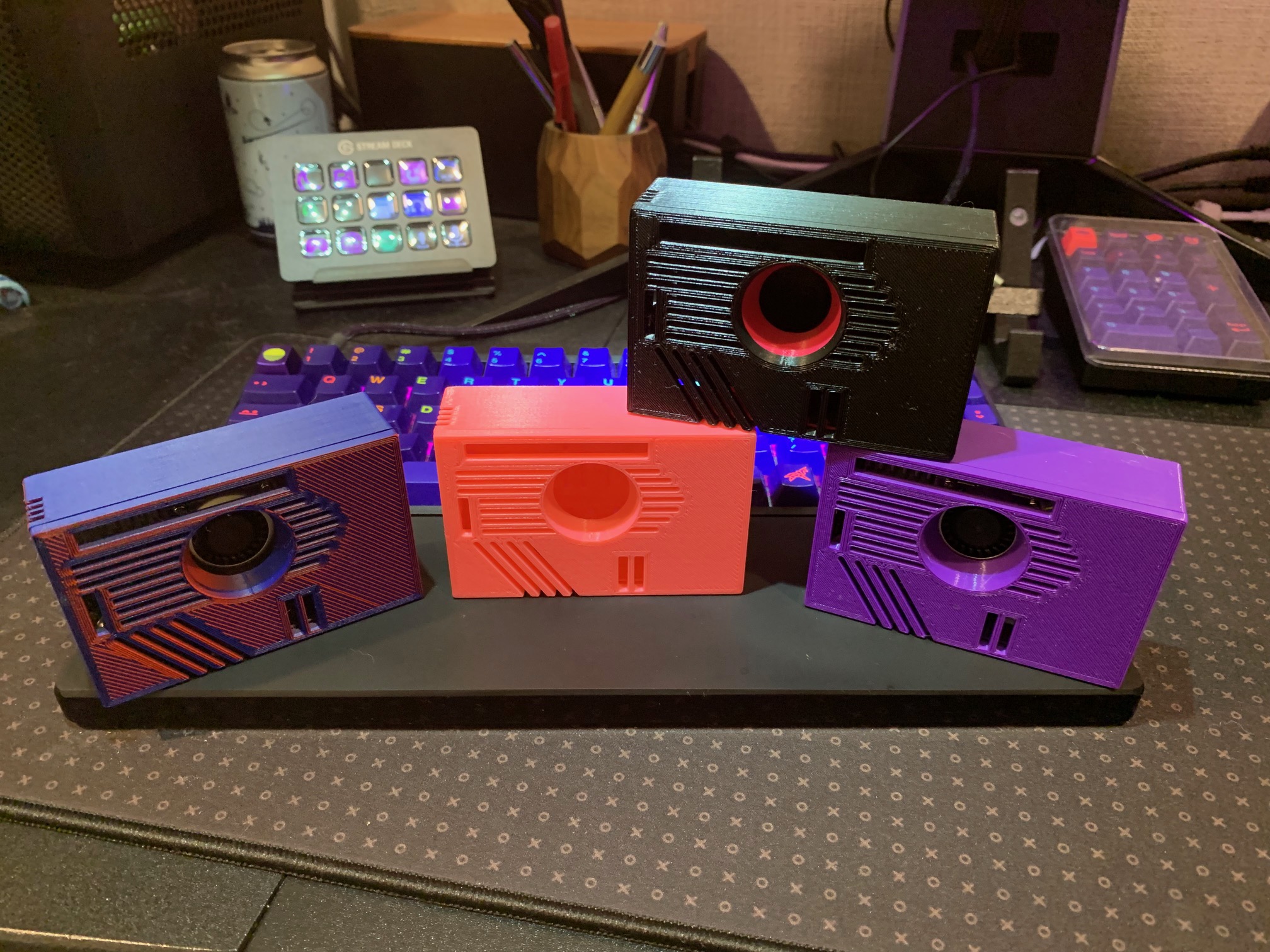 Retro Raspberry Pi 5 Case (snap fit) by the printed cow | Download free ...