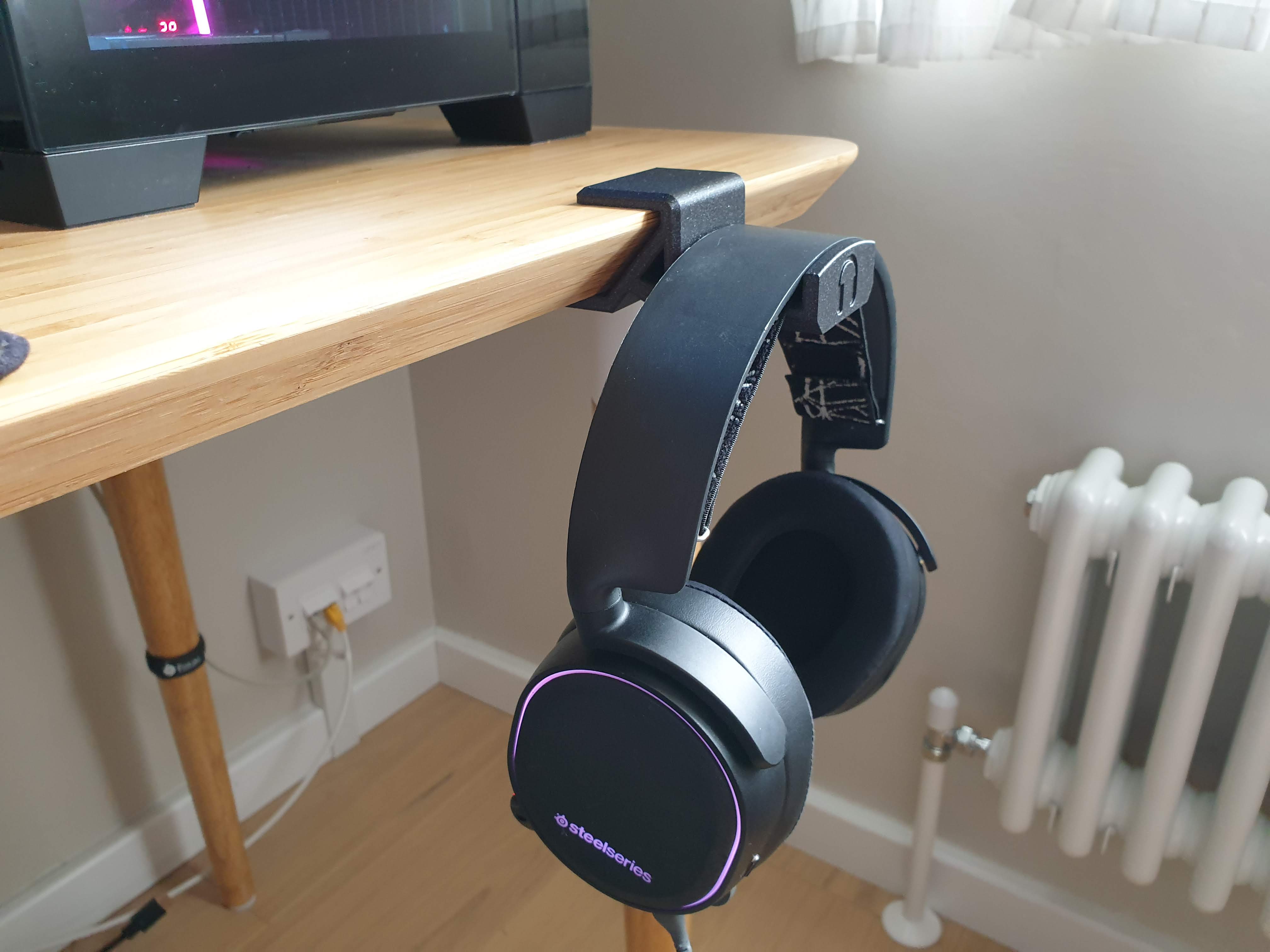 Headphone Holder for Ikea Hilver desk by Flon22 | Download free STL ...